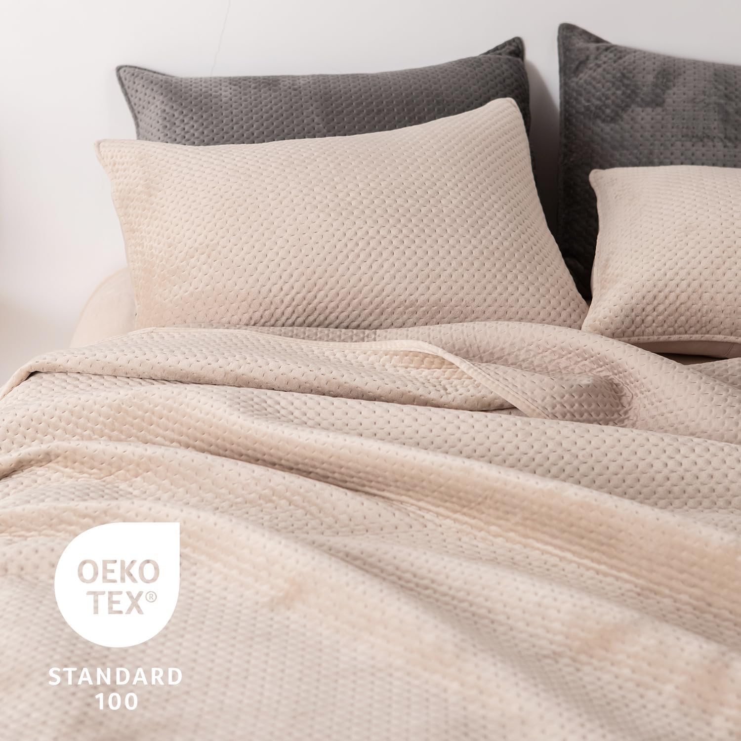 Beige Smooth Breathable Quilt Set 2 Pillowcases - Temu