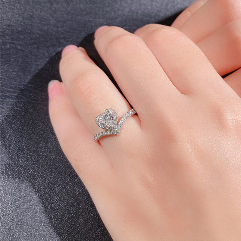 New Simple V-shaped Heart Zircon Rings Women's Fashion Engagement Rings ...