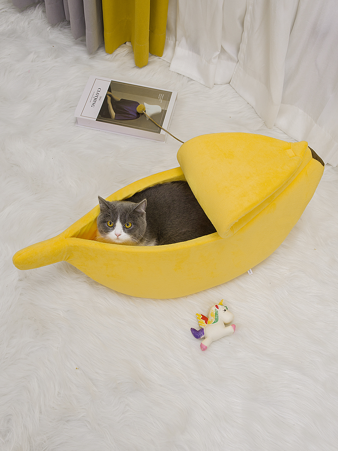 Cozy Cute: Banana Nest Warm Pet Bed Furry Friend! - Temu