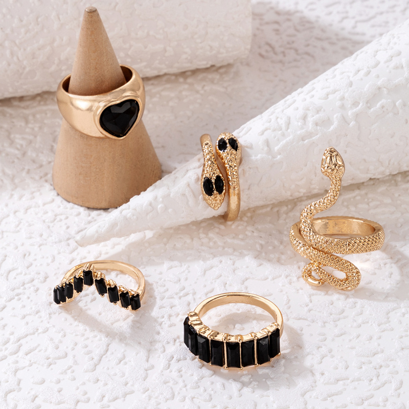 Gothic Black Gemstone Love Heart Snake Stackable Rings Women - Temu New ...
