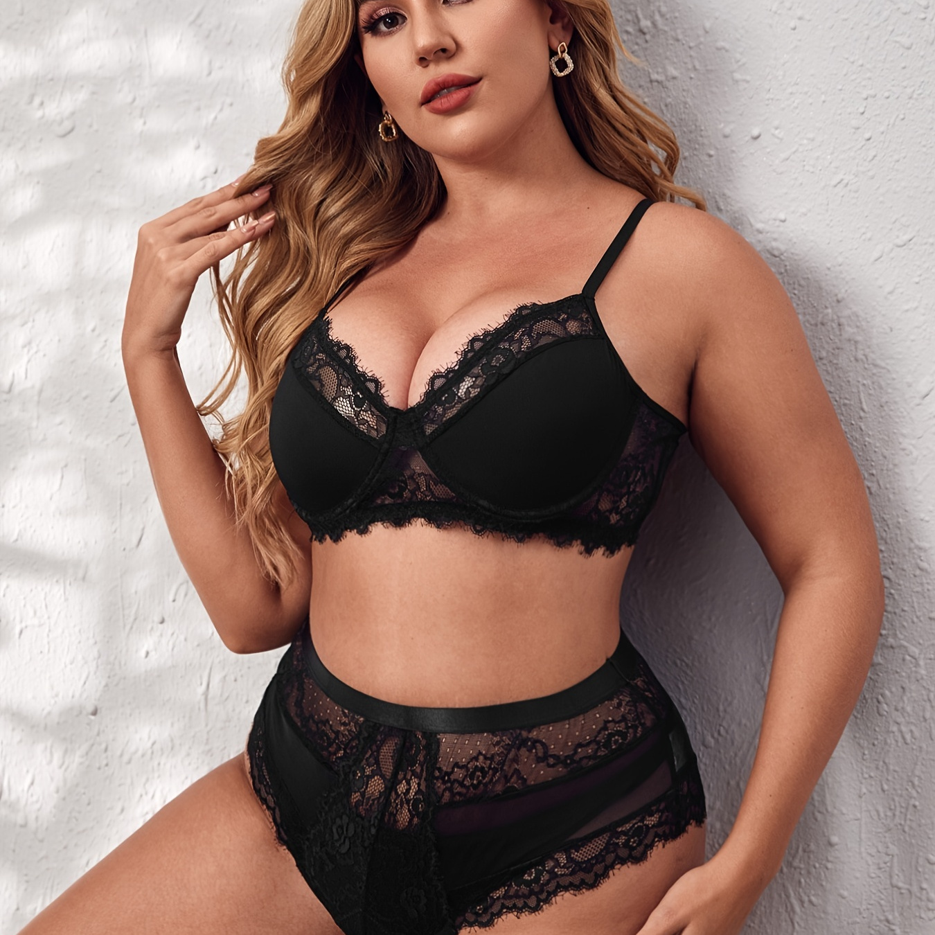 Plus Size Contrast Lace Semi Sheer Bra And Panties Set Womens Plus