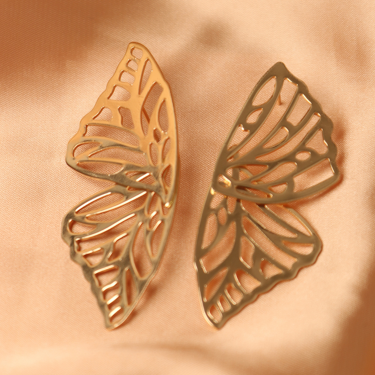 Hollow Butterfly Design Stud Earrings - Temu