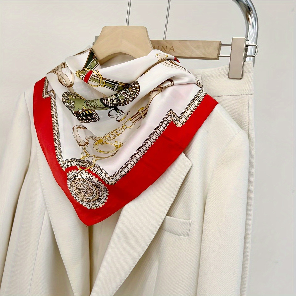 27 6 Red Chain Print Bandana Satin Square Scarf Elegant Neckerchief ...