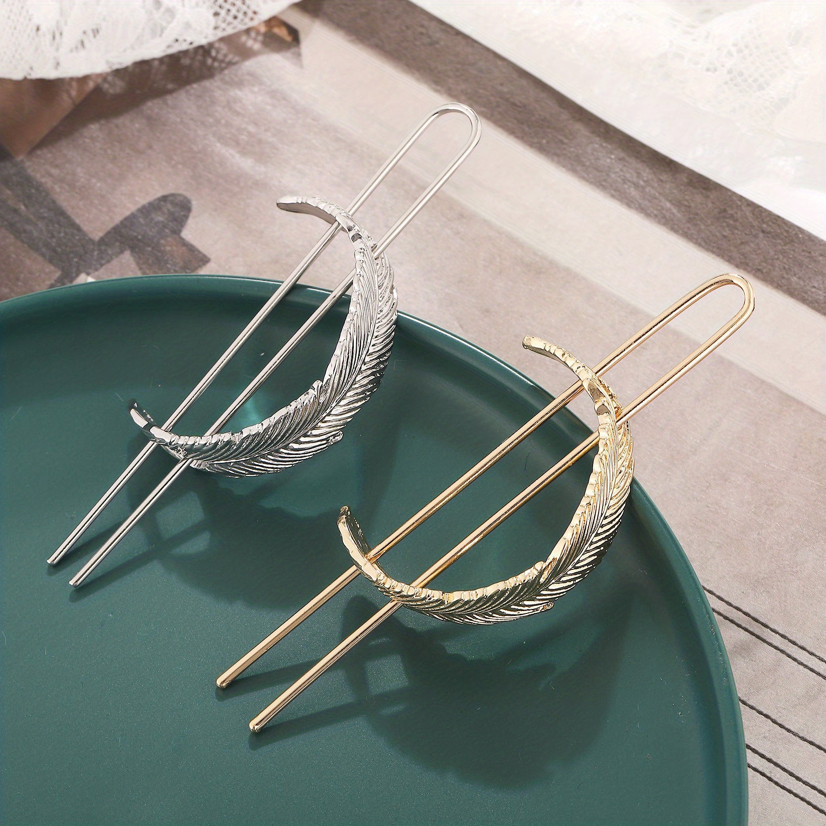 Glam Look A Feather shaped Alloy Hair Cuff Clip! - Temu United Kingdom