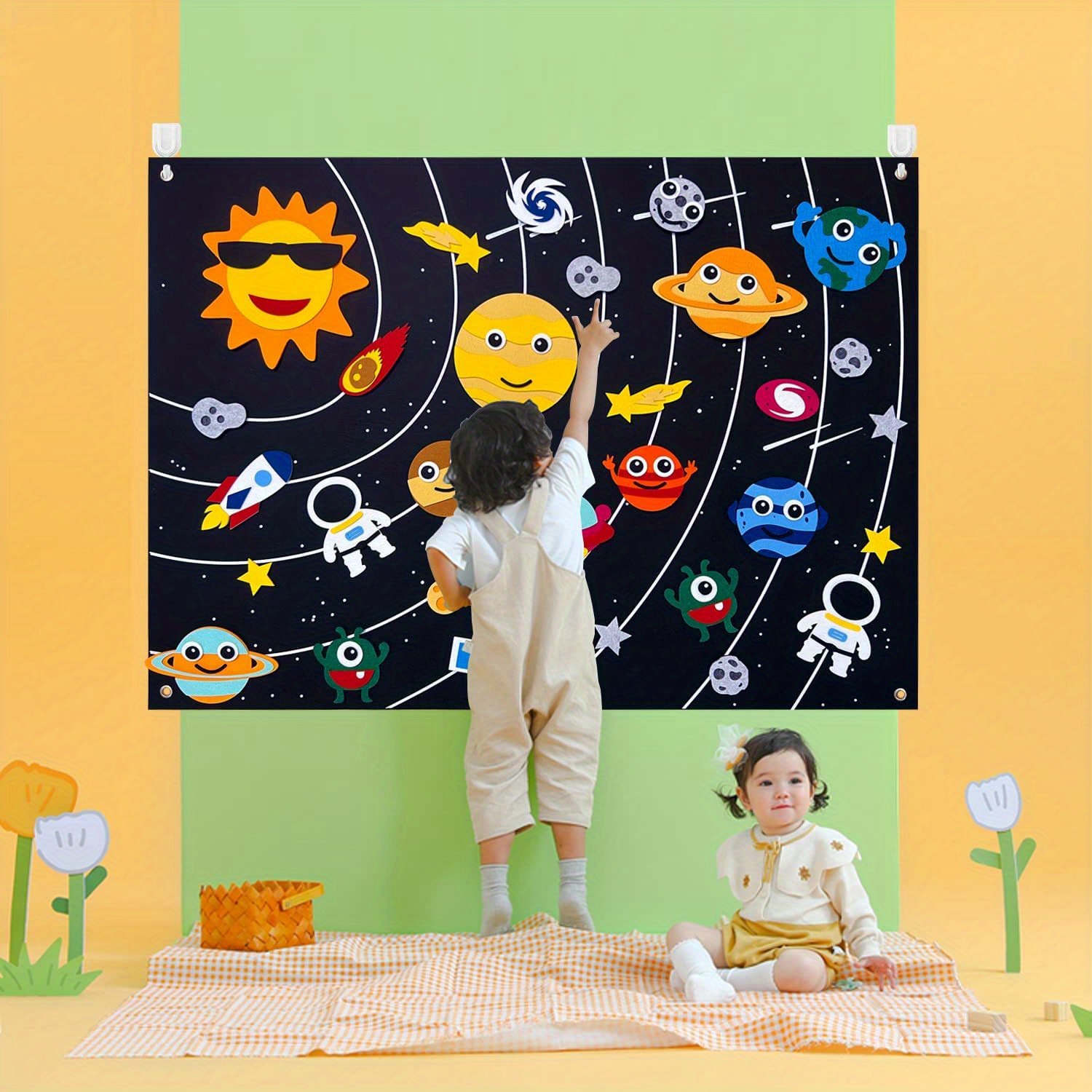 Wall Toys Solar System Toys 44-Piece Solar System Felt Board Set - 3 ...