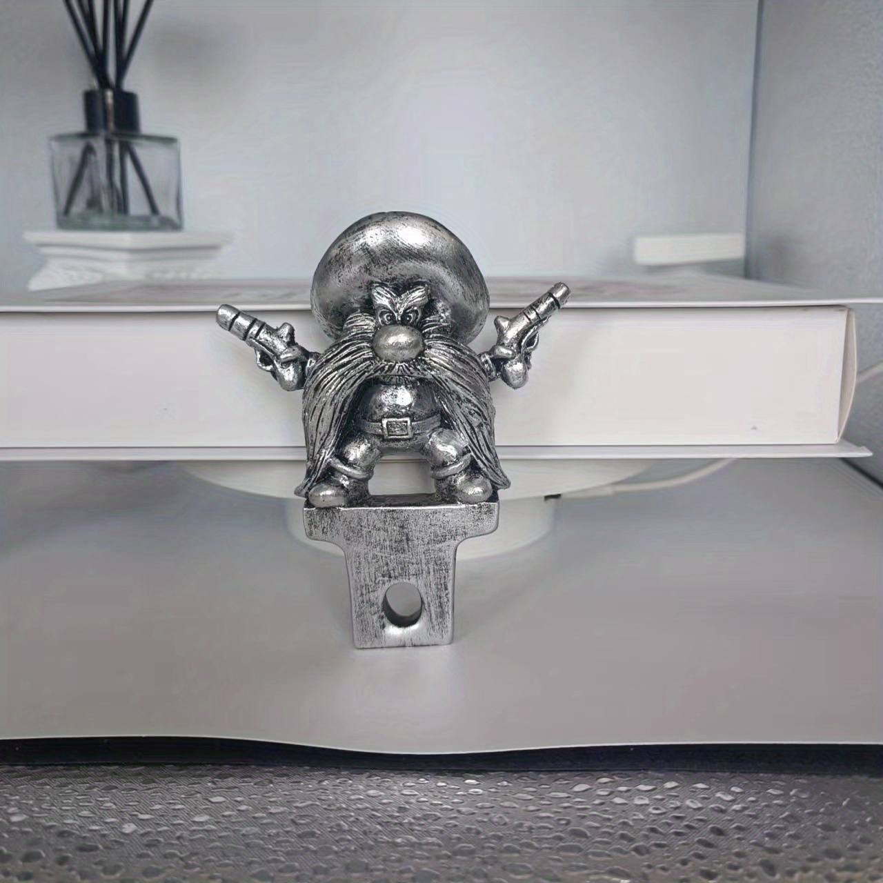 Car Enthusiasts Surprise Decorative Ornaments Car Resin Car - Temu