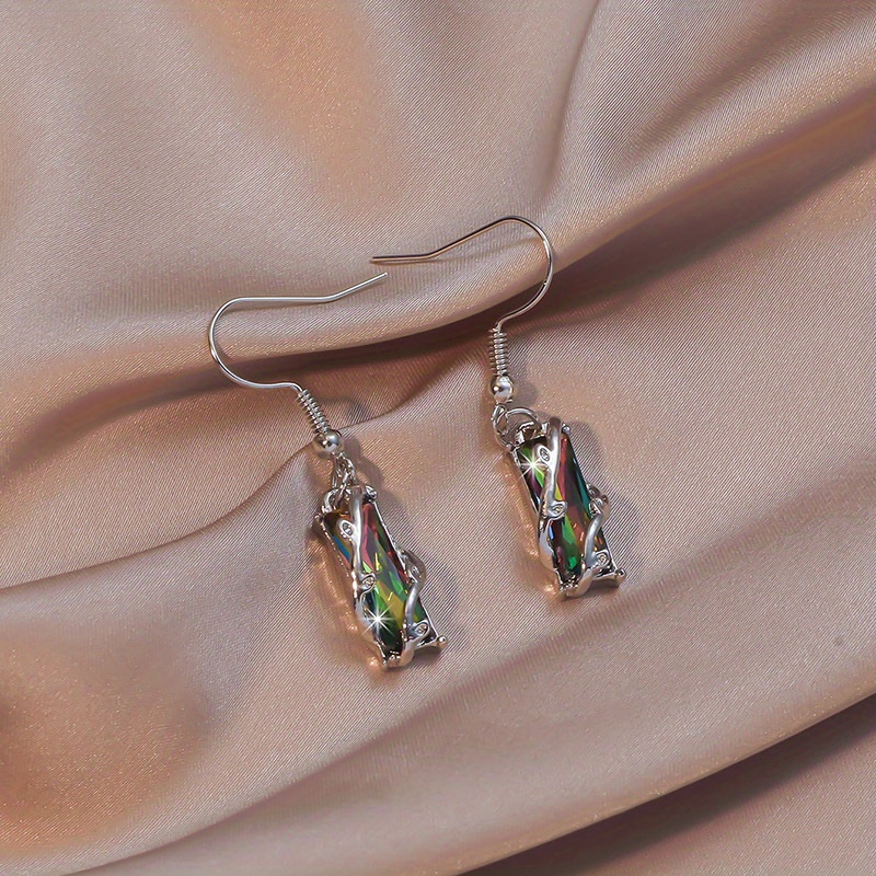 Artificial crystal jewellery store