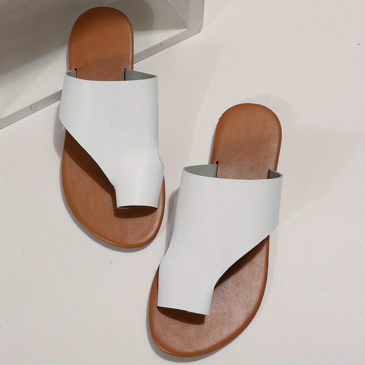 Women's Toe loop Flat Slides Soft Pu Leather Comfy Slides - Temu ...