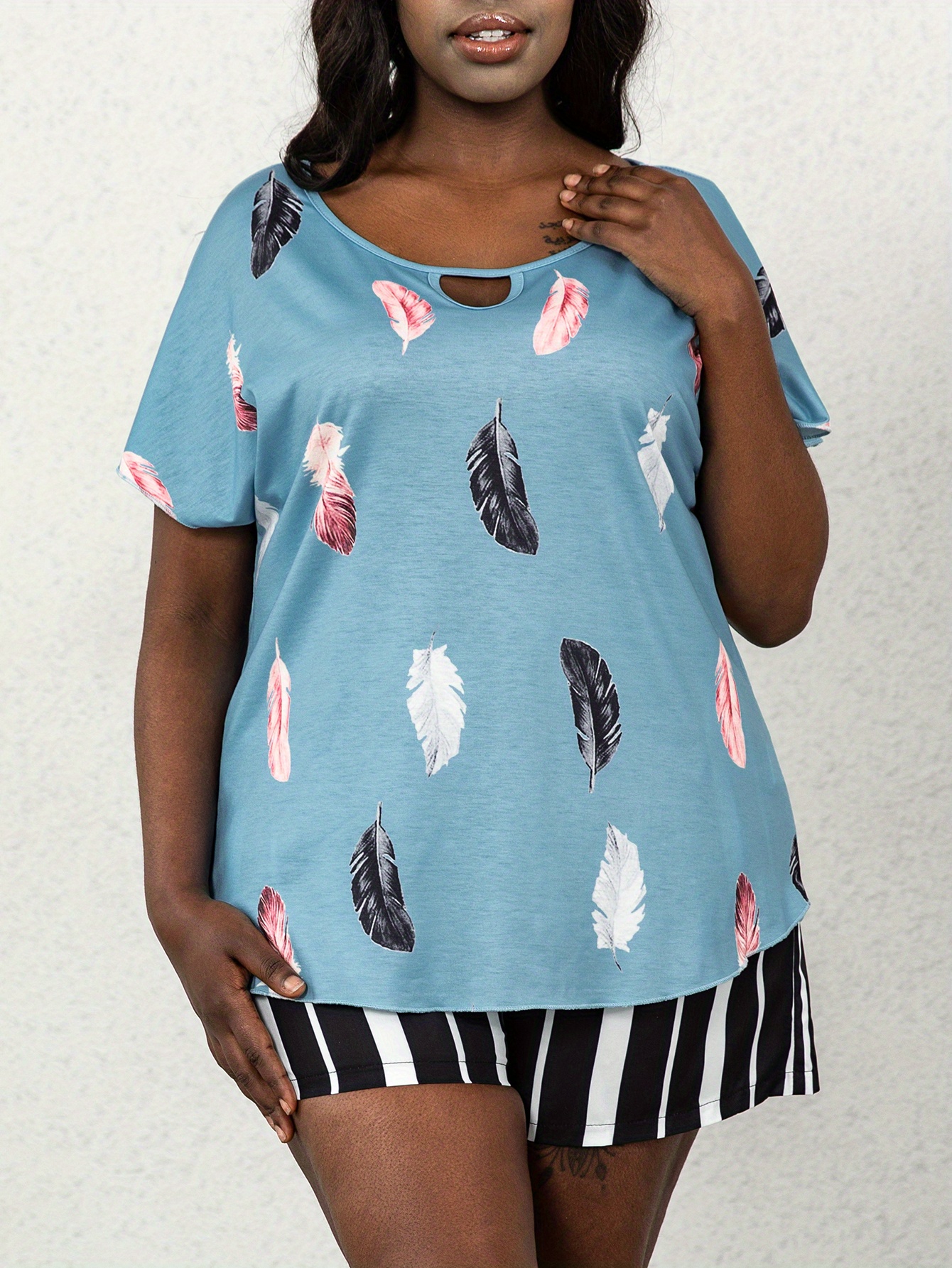 Plus Size Elegant Top Women's Plus Feather Print Cut Out V - Temu