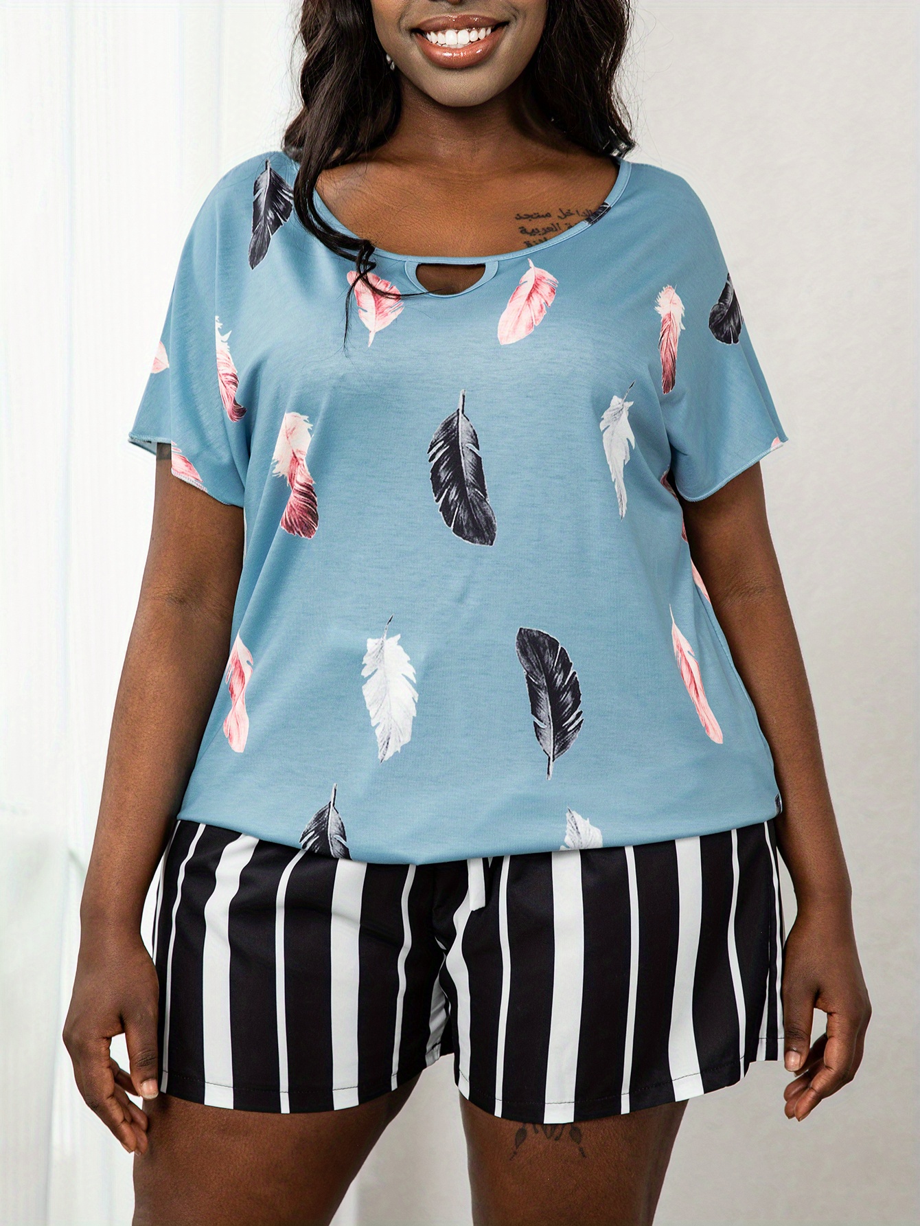 Plus Size Elegant Top Women's Plus Feather Print Cut Out V - Temu