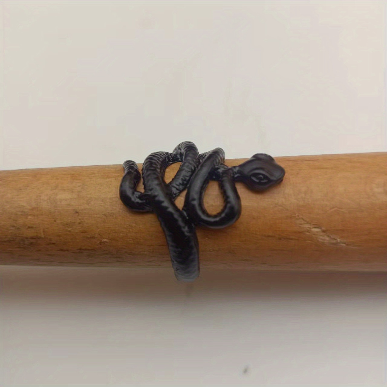 Vintage Snake Shaped Creative Personalized Ring - Temu Australia