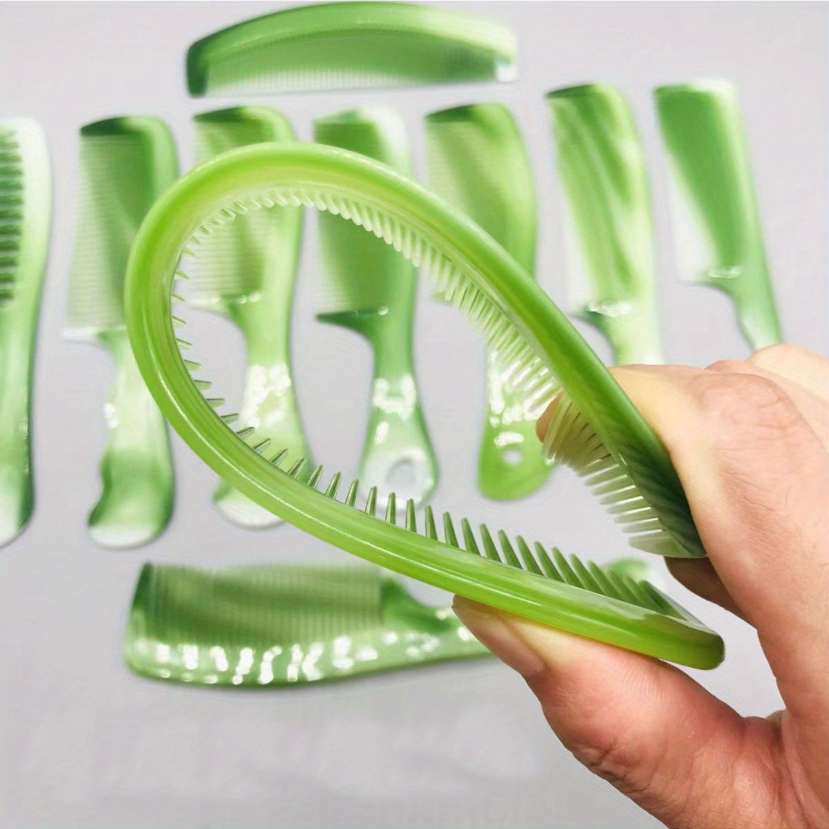 Tooth Shaped Hair Comb Portable And Convenient Women And Girls Makeup ...