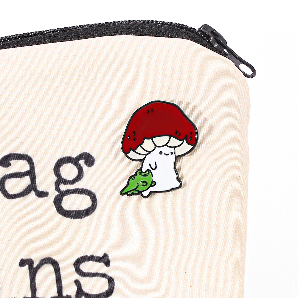 cute mushroom frog brooch creative fashionable - {region_name}
