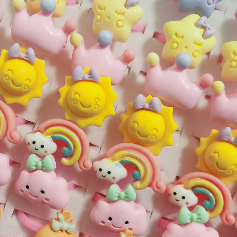 1015pcs 귀여운 어린이날 보석 캔디 스타 무지개 모양 반지 세트 혼합 손가락 보석 반지 어린이 소녀 장난감 랜덤 스타일