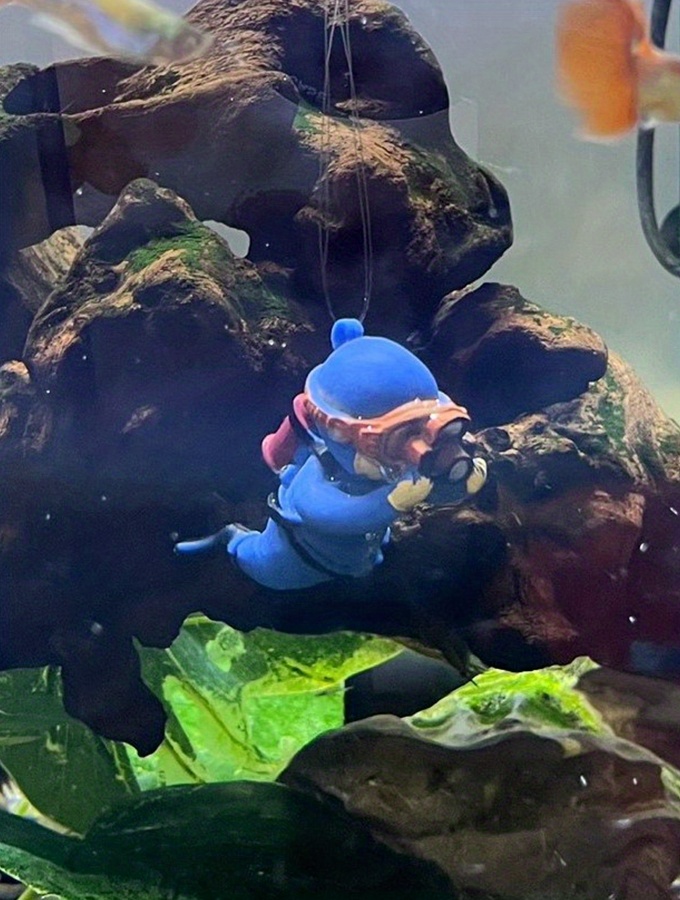 Charming Floating Diver Aquarium Decor - Pvc Fish Tank Ornament ...