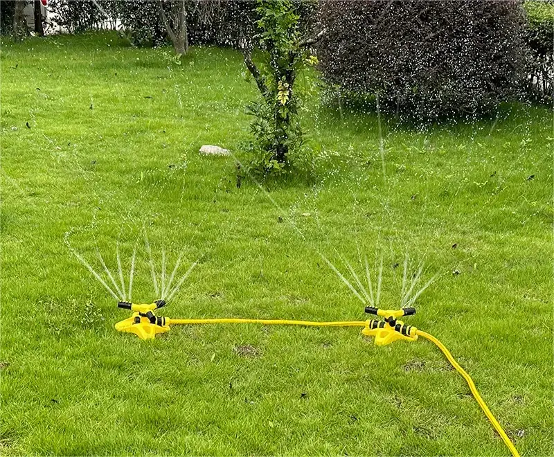 1セット 芝生自動スプリンクラー 3つの調整可能な回転アームの組み合わせ 庭の芝生をカバーする大面積の 自 Temu Japan