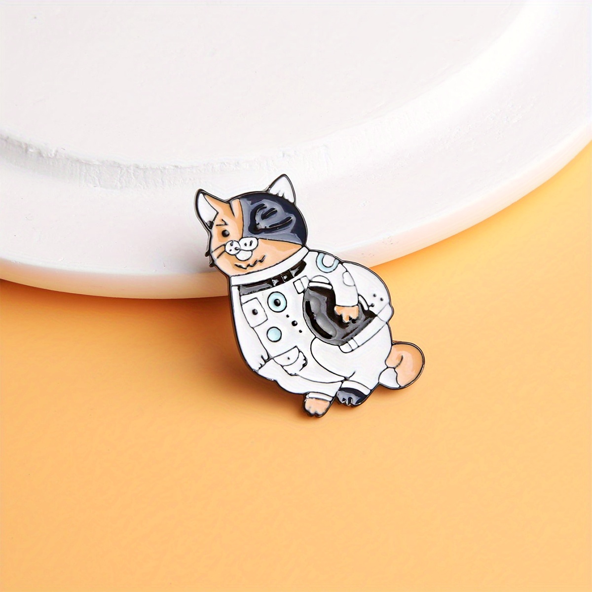 Cute Astronaut Cat Brooch Cartoon Anime Pin Animal Theme - Temu Netherlands