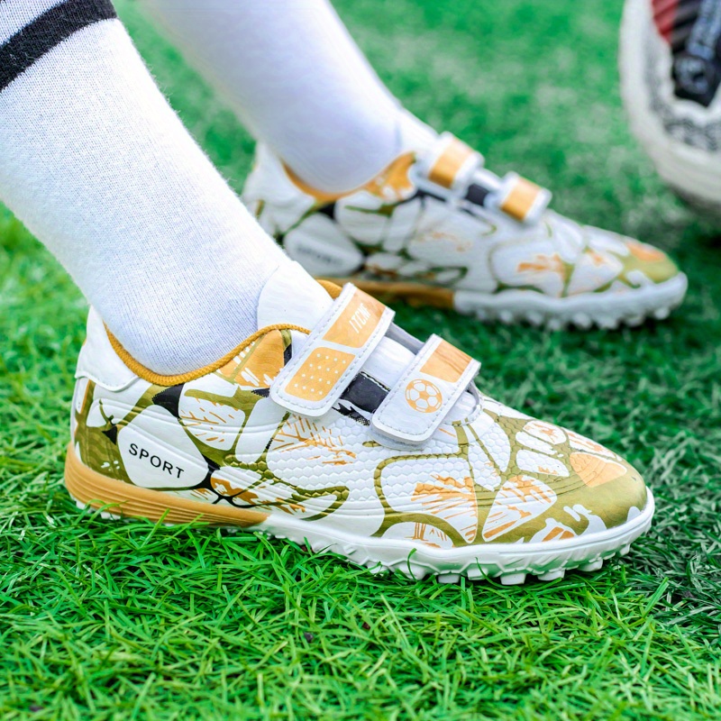 Fashion Non-slip Professional Turf Soccer Cleats, Soft And Lightweight ...