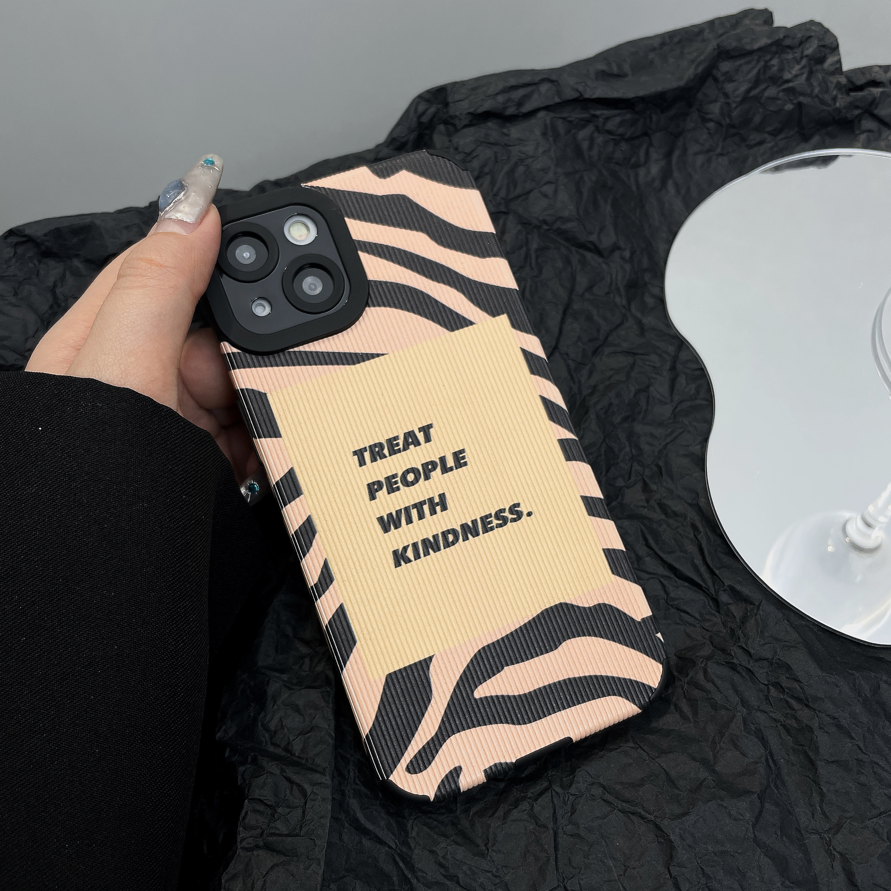 Pupil Eye Patch Tiger Graphic Printed Phone Case Iphone 15 - Temu ...