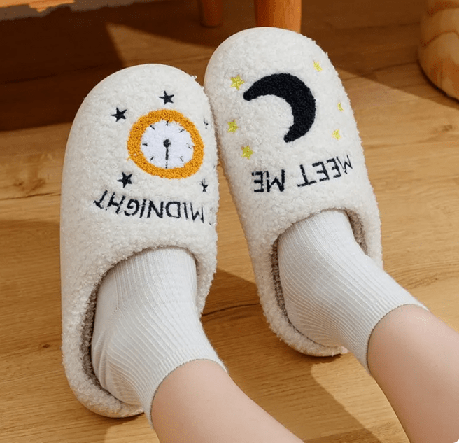 Clock Moon Pattern Fuzzy House Slippers Closed Toe Slip Soft - Temu ...