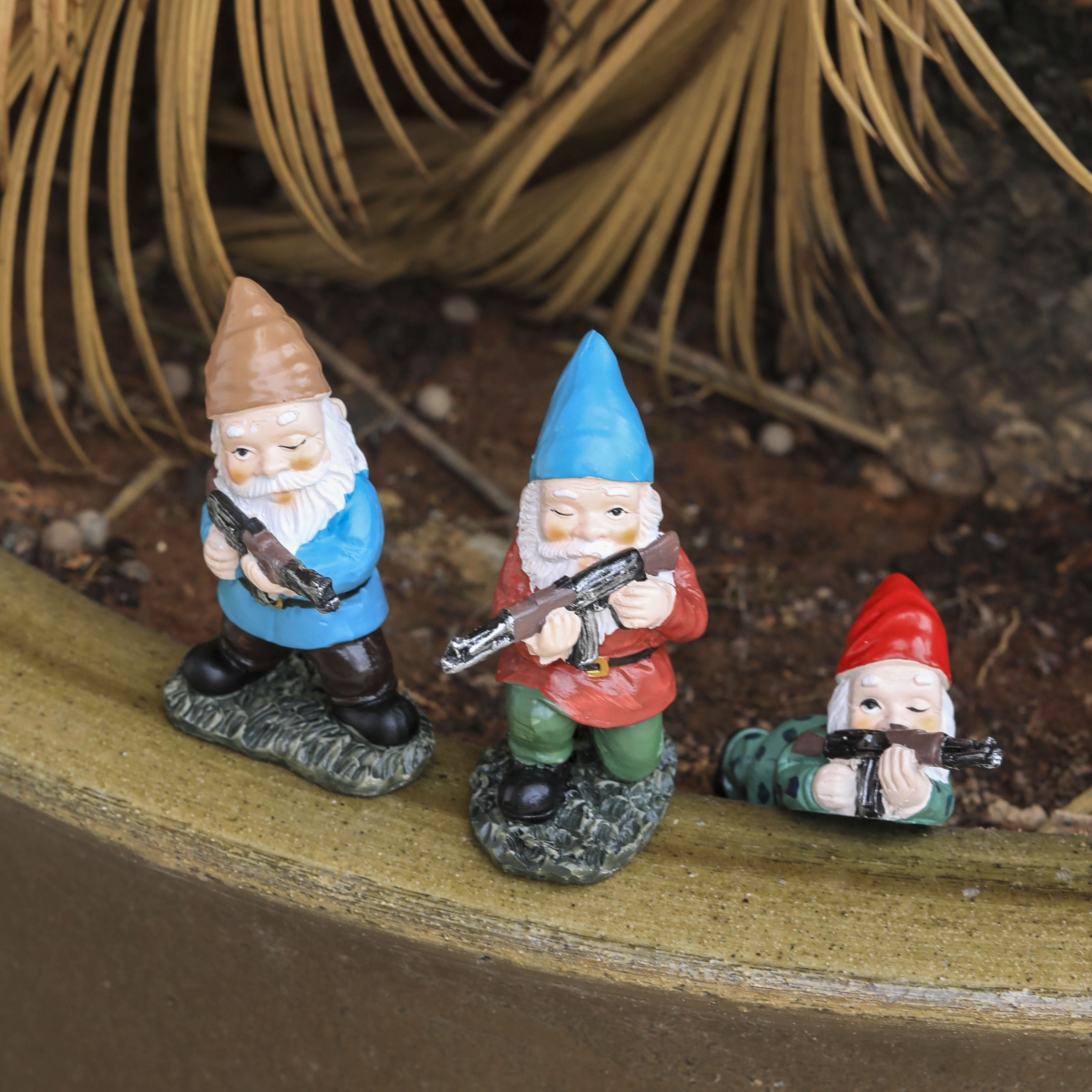 Soldier Gnome Garden Sculpture Resin Dwarf Desktop Figurine - Temu