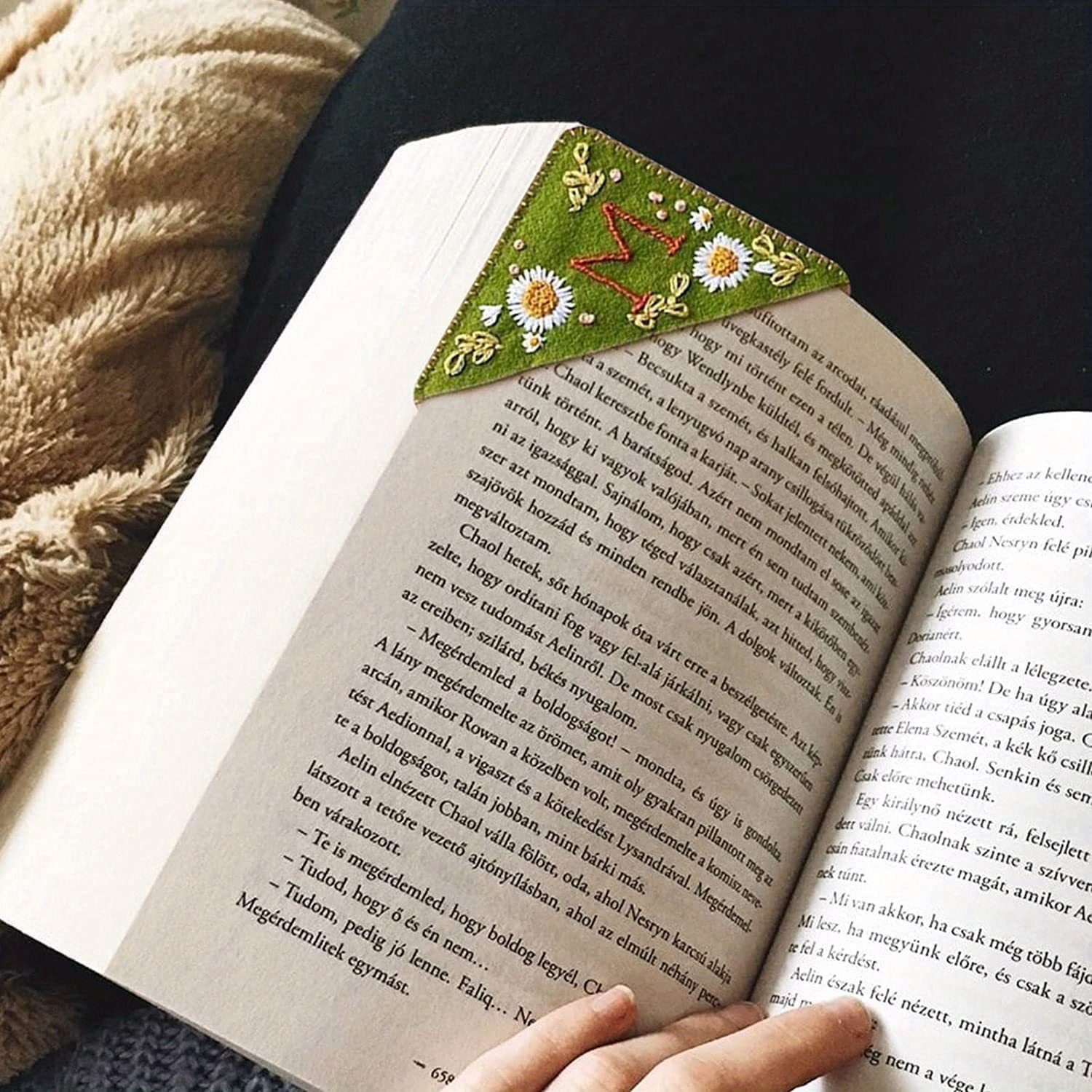Personalized Hand Embroidered Corner Bookmark - Temu