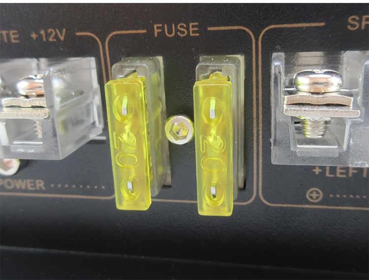 4 채널 Ab 클래스 12v 자동차 앰프 차량 앰프 1000w 파워 스테레오 앰프 푸시 서브우퍼 및 스피커 열 설계 브리징