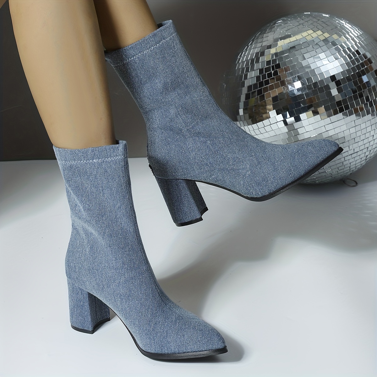 Women's Solid Color Minimalist Boots Back Zipper Chunky Heel - Temu ...