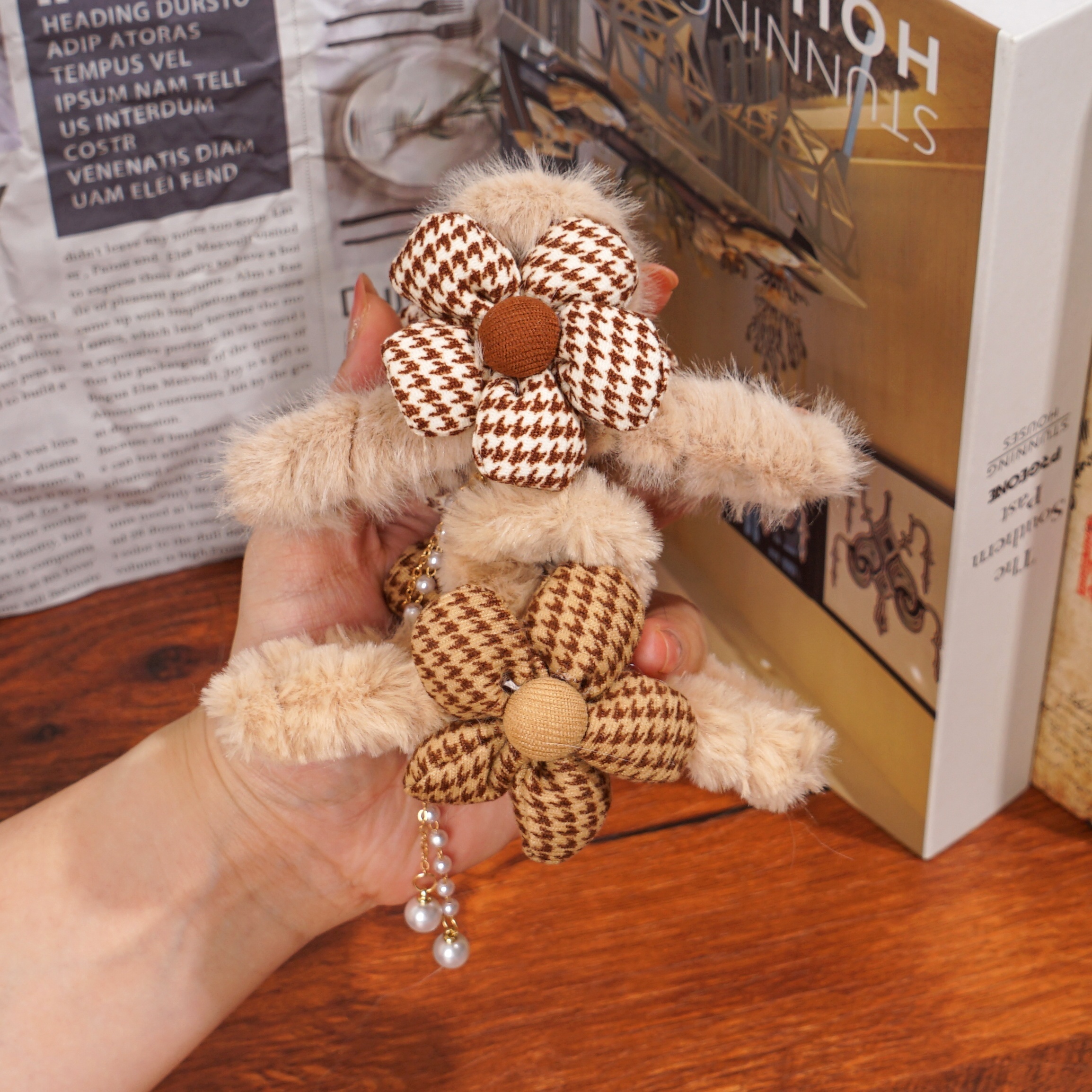 kawaii hair claw clips flower decor women plush hair clips - Temu Canada