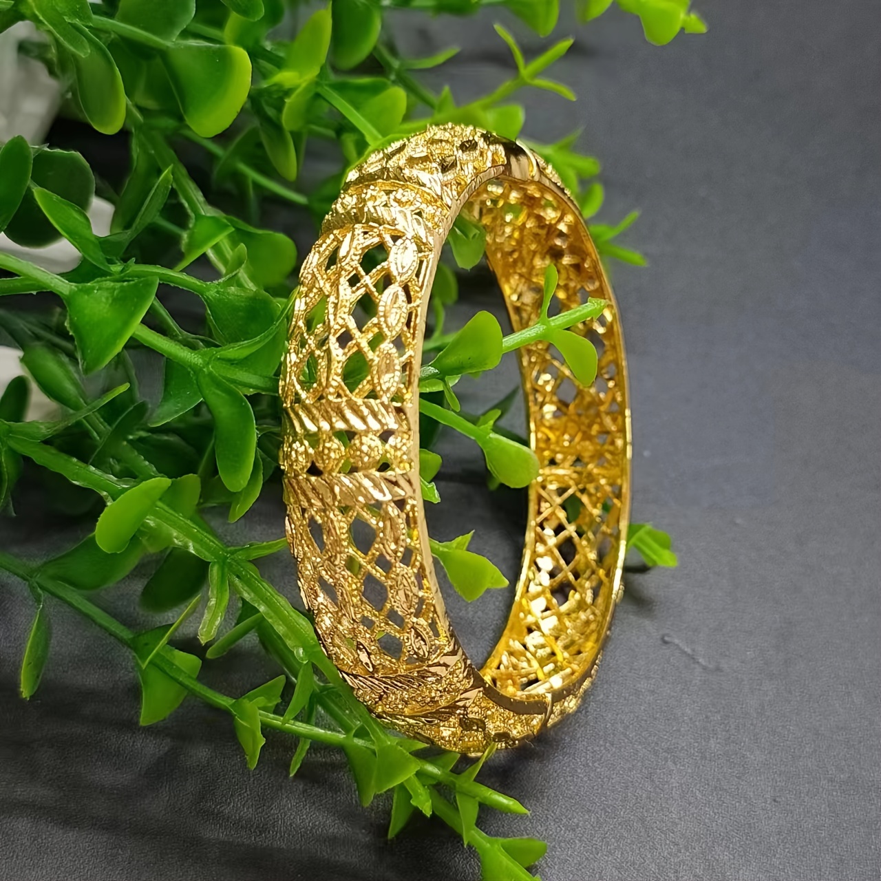 Hollow Pattern Bracelet Zinc Alloy Jewelry Vintage Luxury - Temu United ...