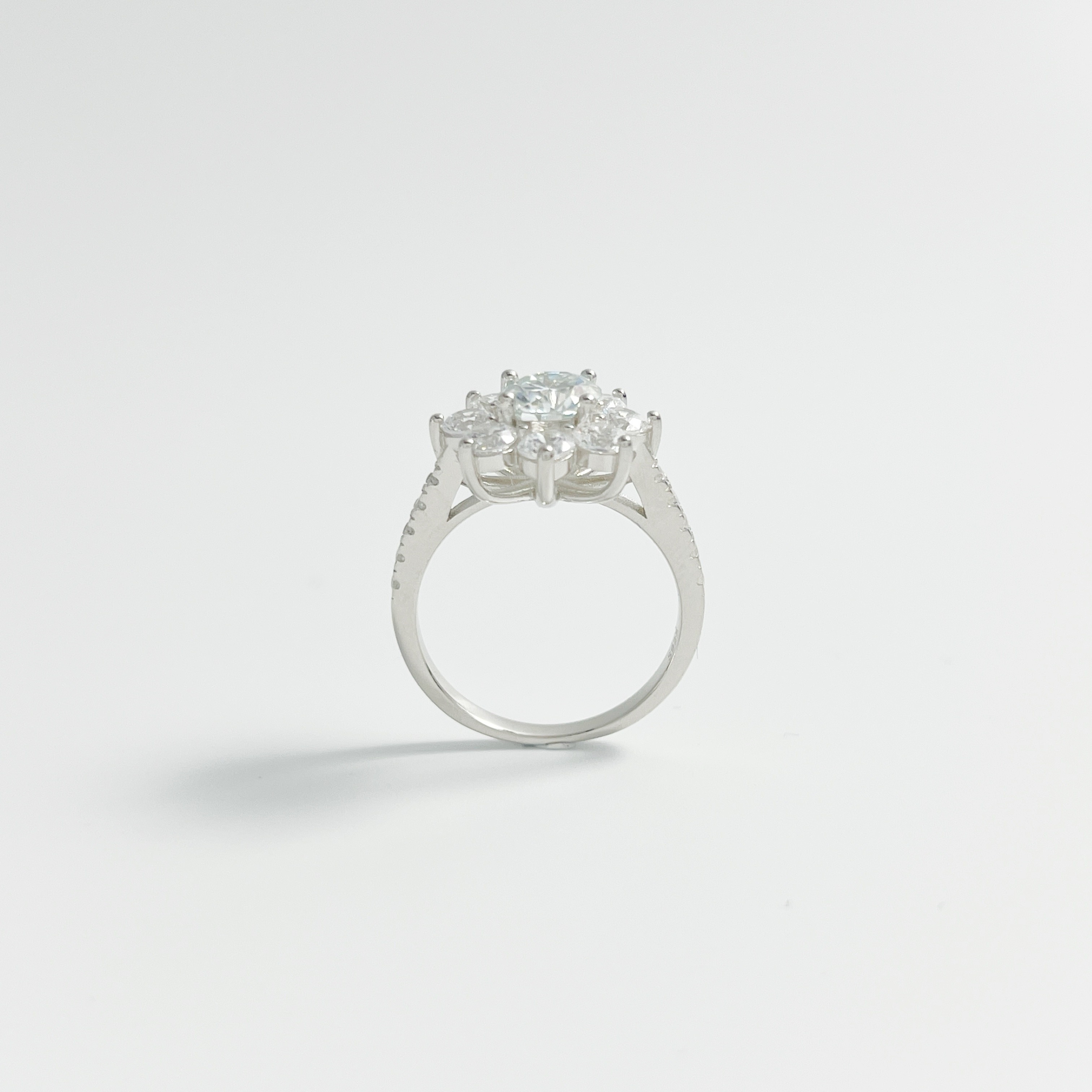 Moissanite Sun Flower Ring S925 Silver Romantic Petals - Temu United ...