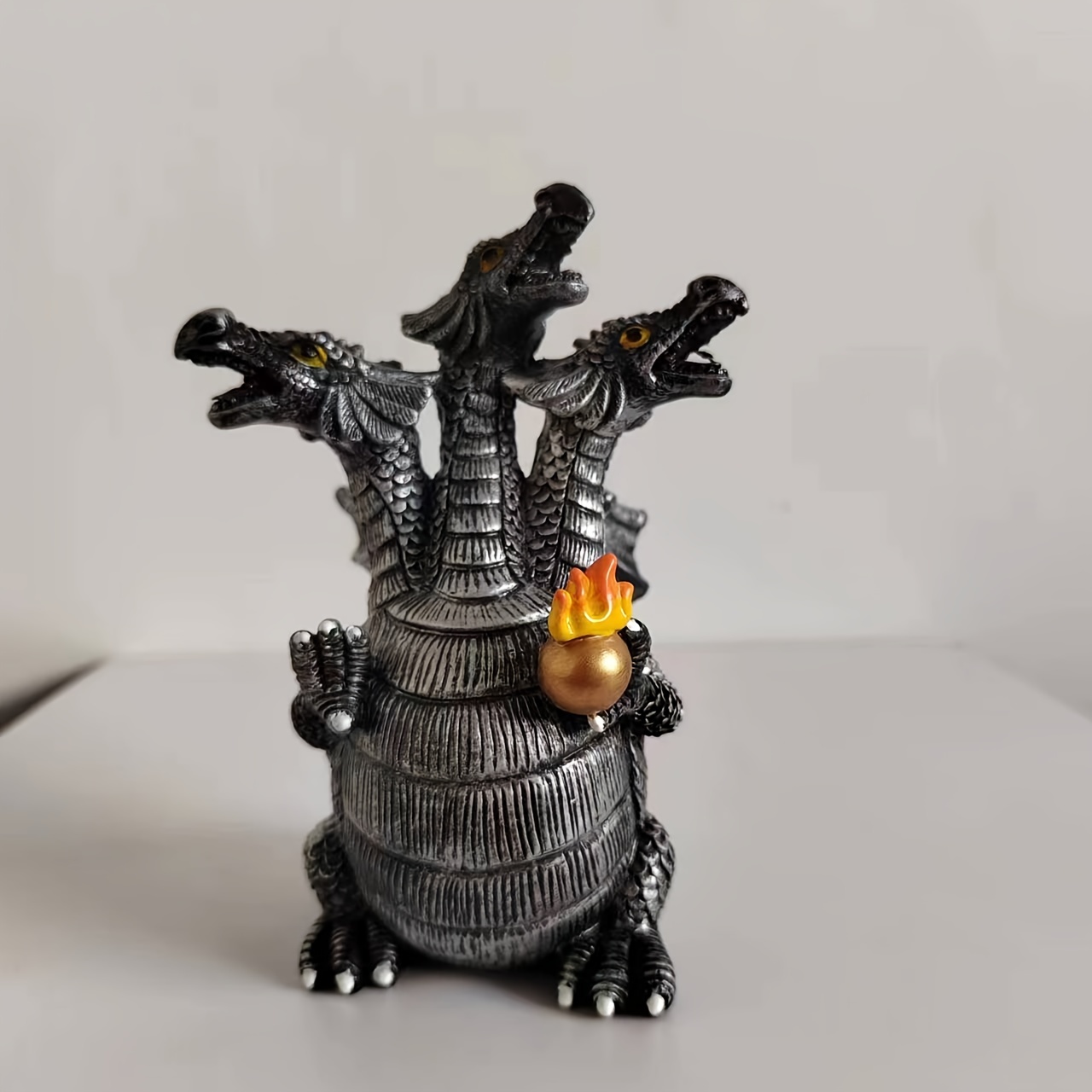 1 Pièce Dragon Volant Mutant À Trois Têtes Dragon Gothique - Temu ...