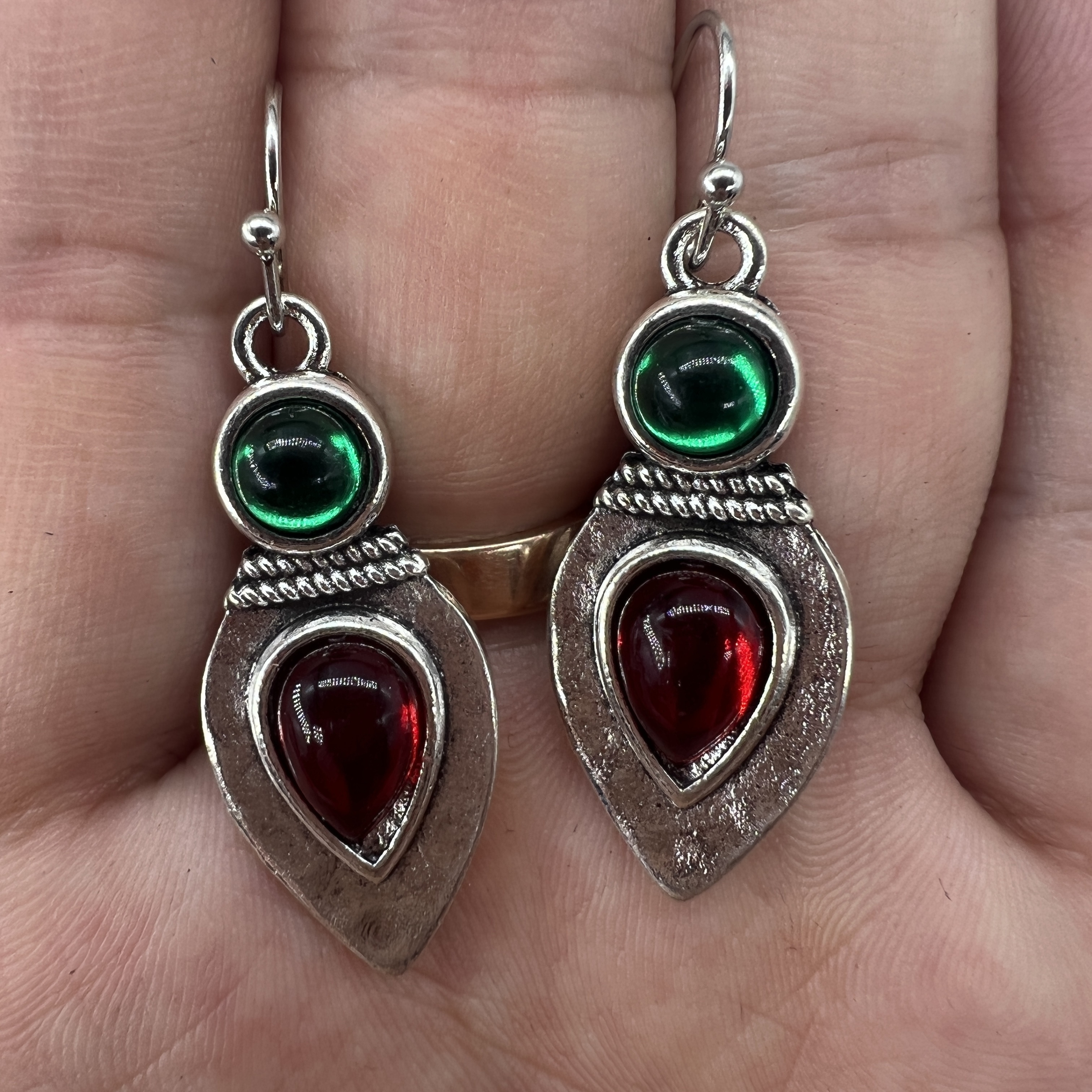 Vintage Green Red Synthetic Gems Inlaid Dangle Earrings - Temu United ...