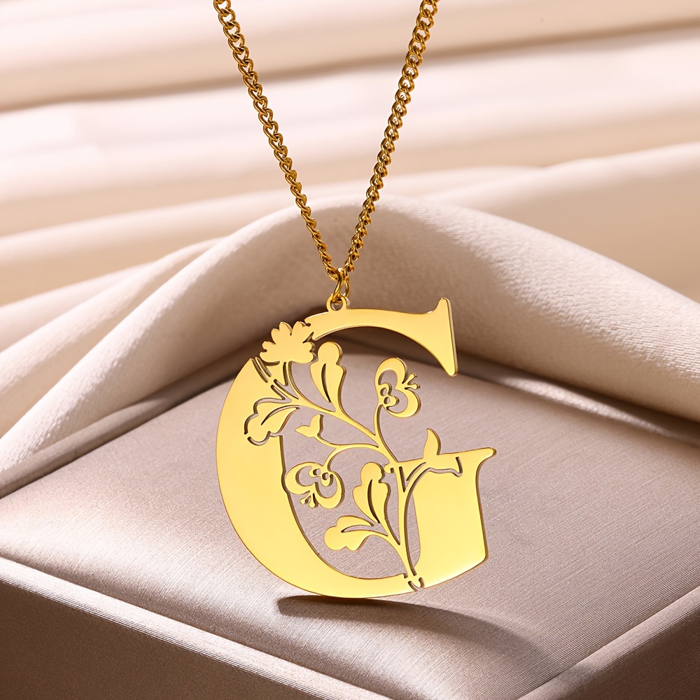Gold pendant pattern store