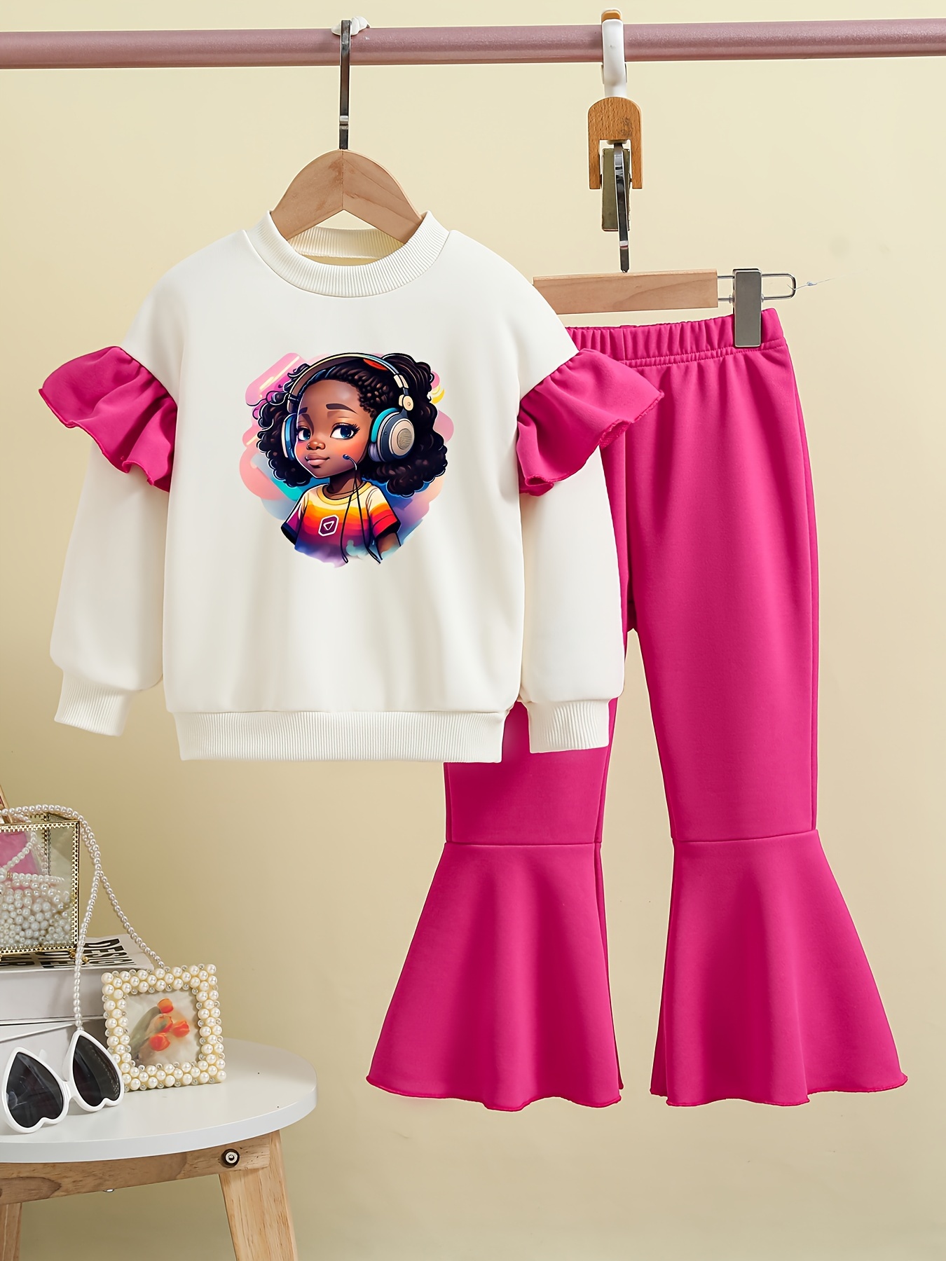 Girls Cute Cartoon Portrait Print Sweatshirt Flared Pants - Temu Portugal