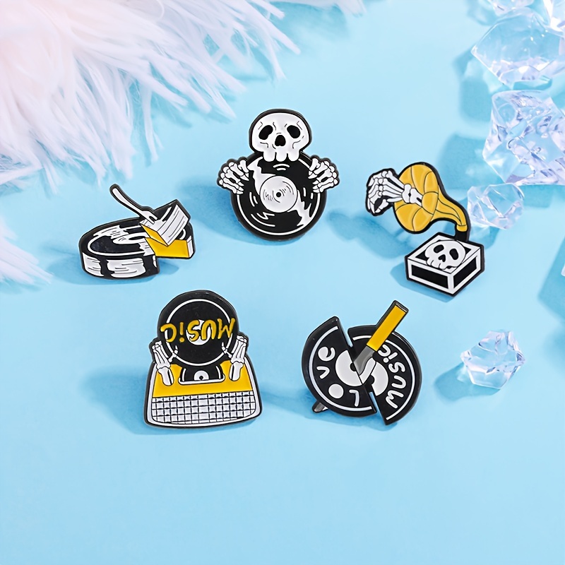 Retro Record Player Brooch Gothic Skull Pattern Pin Hat - Temu Canada