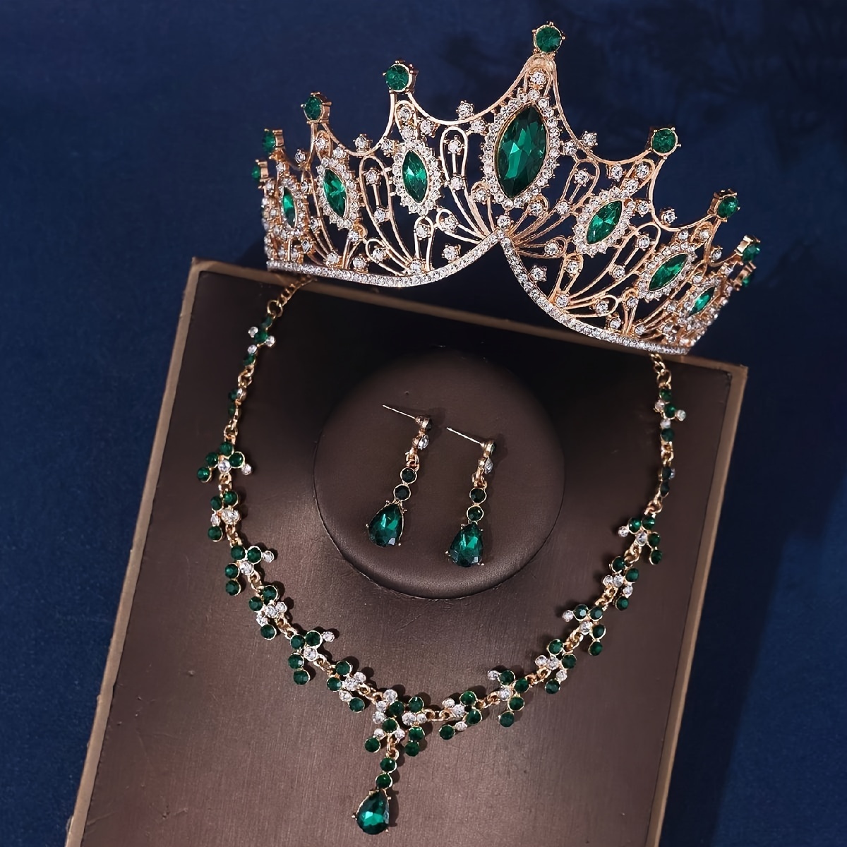 Retro Baroque Style Bridal Accessory Set Including - Temu United Kingdom