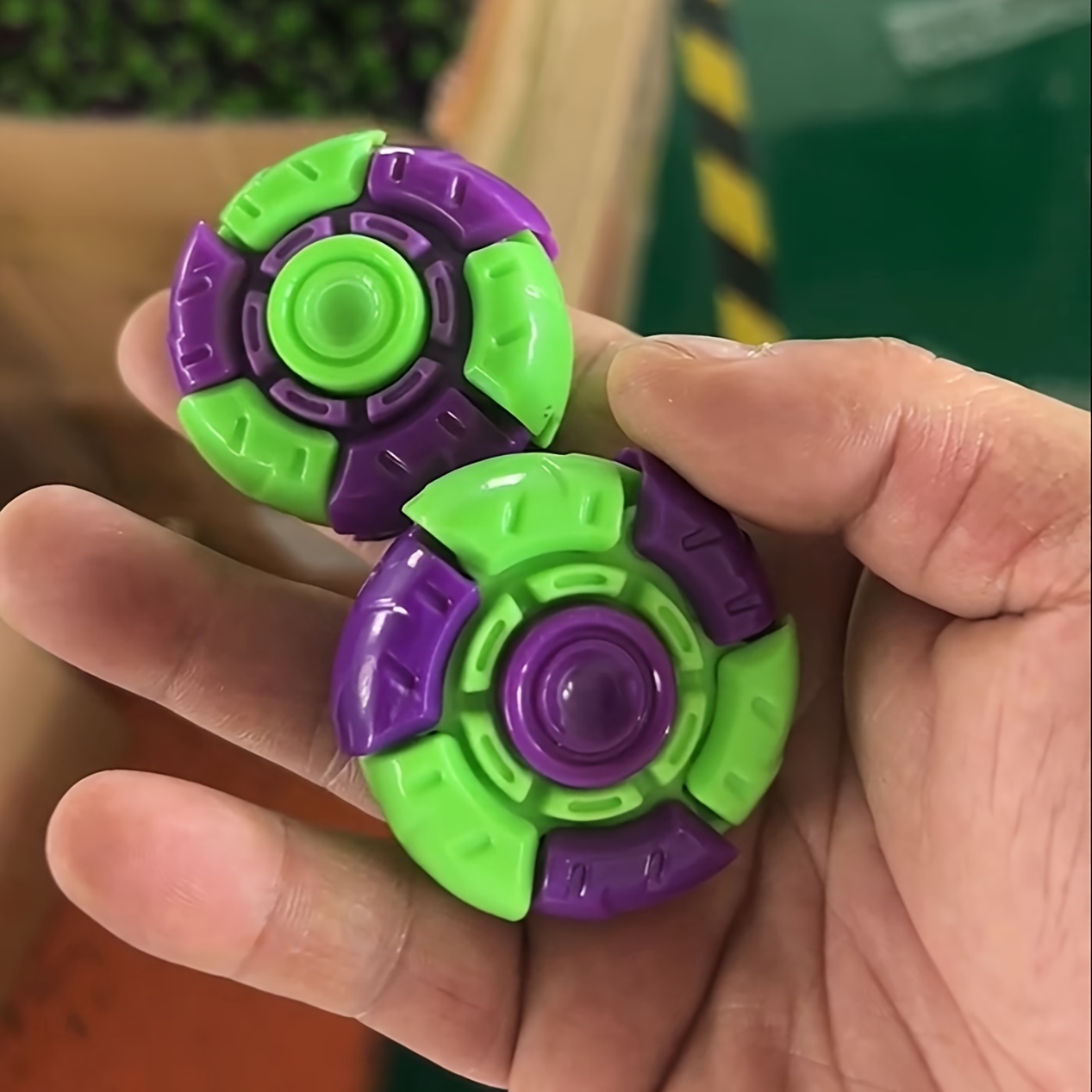 Fingertip Gyro Toy Carrot Fingertip Gyro Toy Decompression - Temu Australia