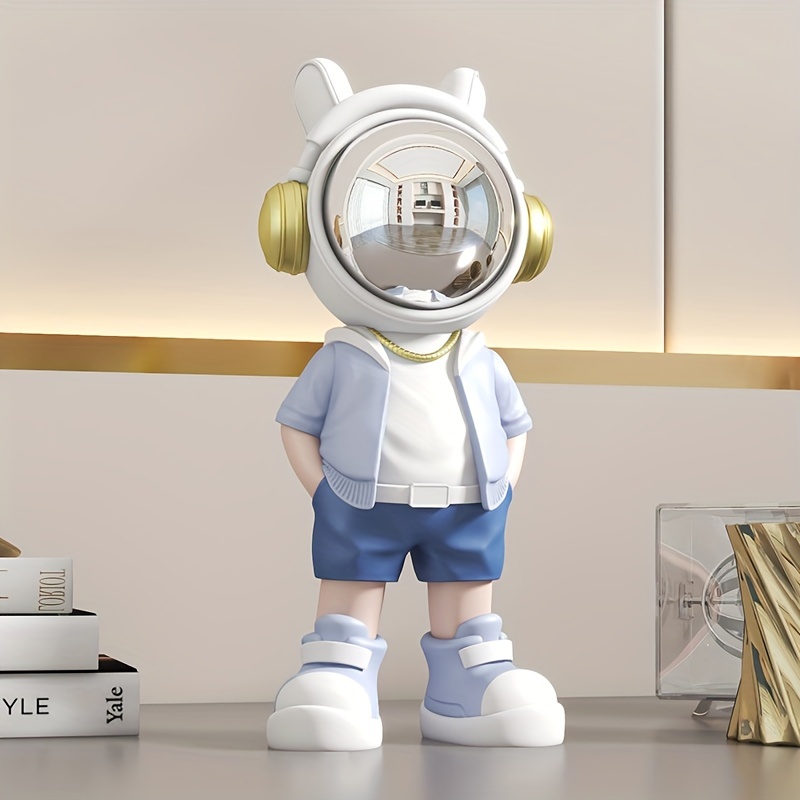 Mini Astronaut Statue