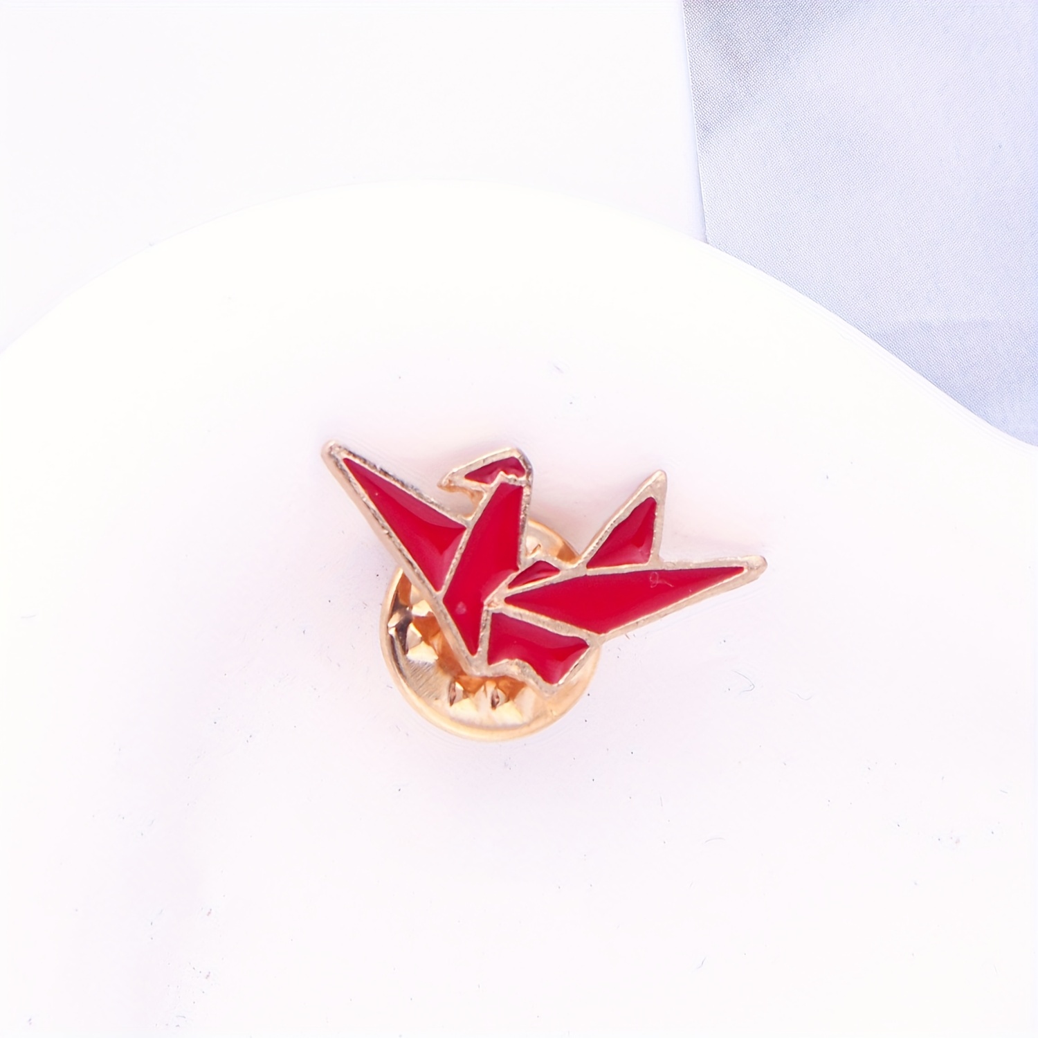 Minimalistic Zinc Alloy Whole Colored Paper Crane Brooch - Temu United ...