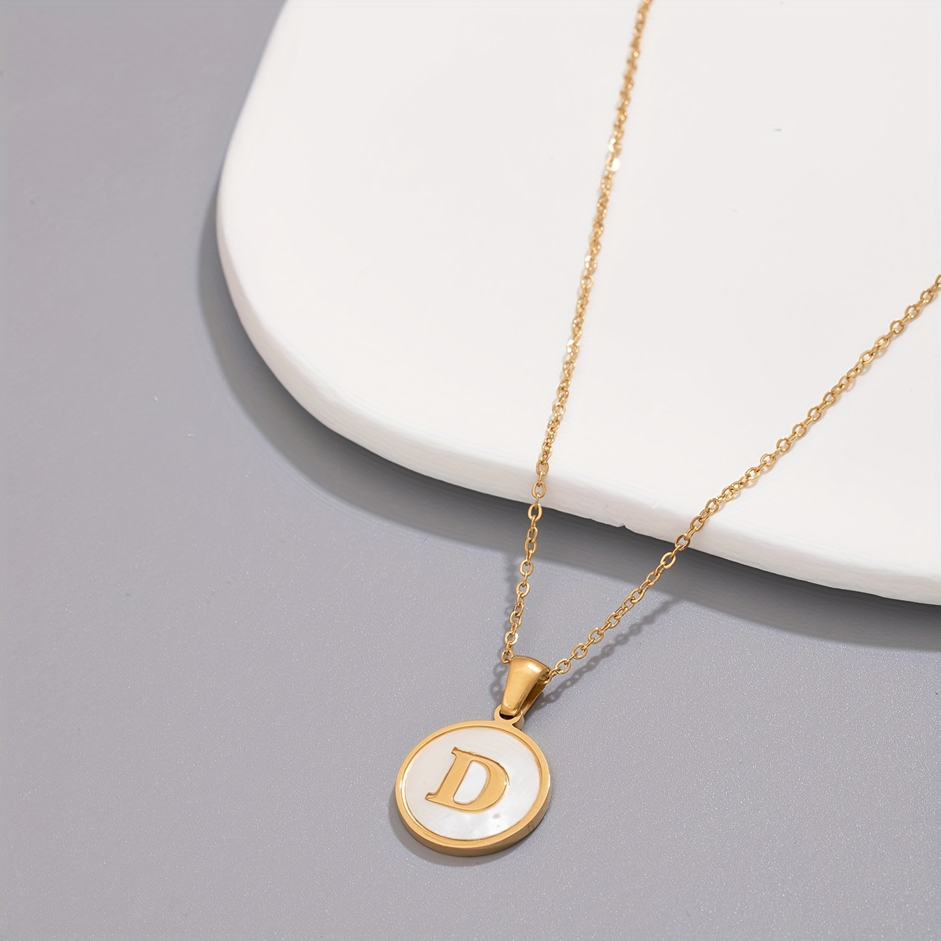 Men's Retro Versatile Golden Electroplated Round Shell Inlaid With 26 ...