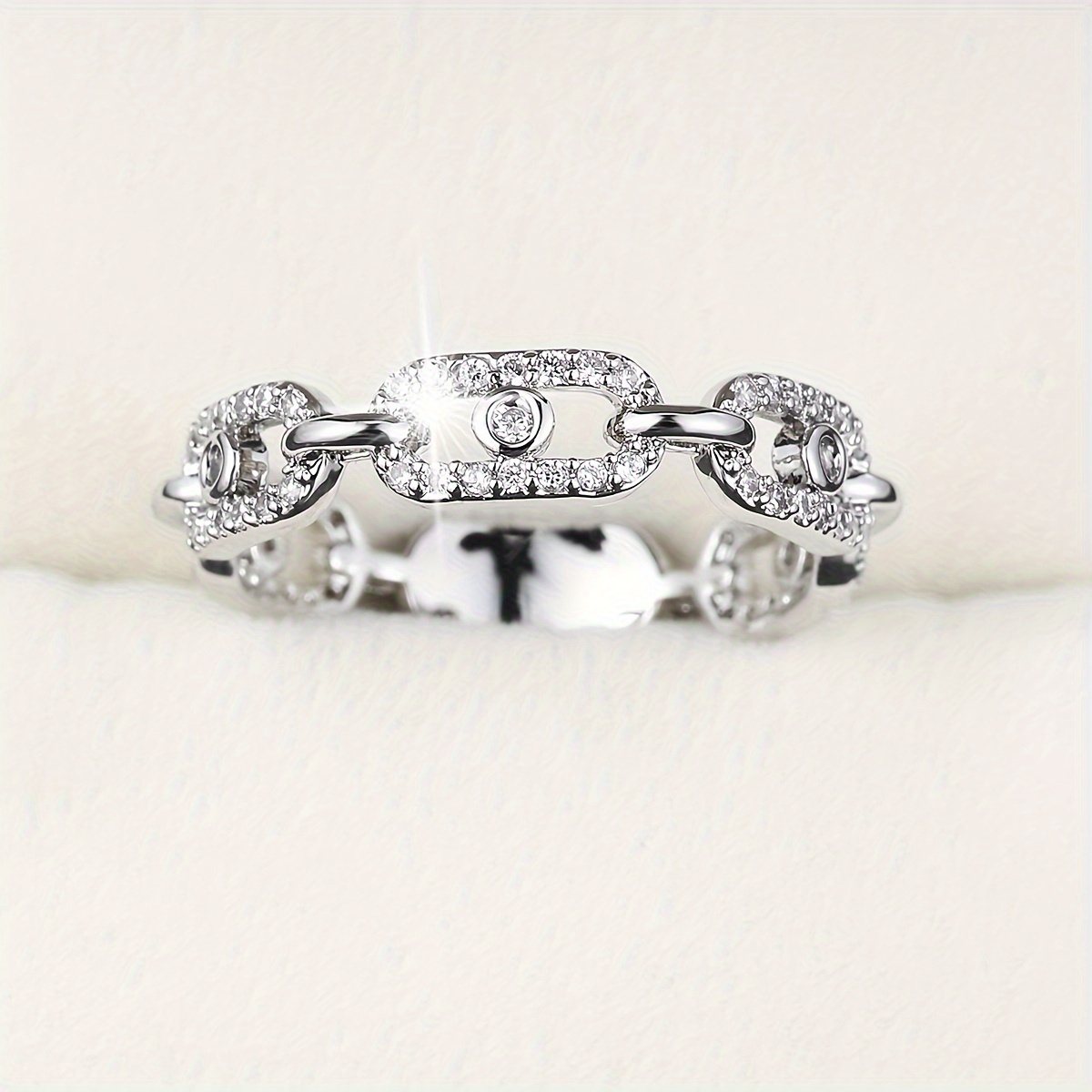 Trendy Chain Art Niche Design Personality Copper Ring Light - Temu ...