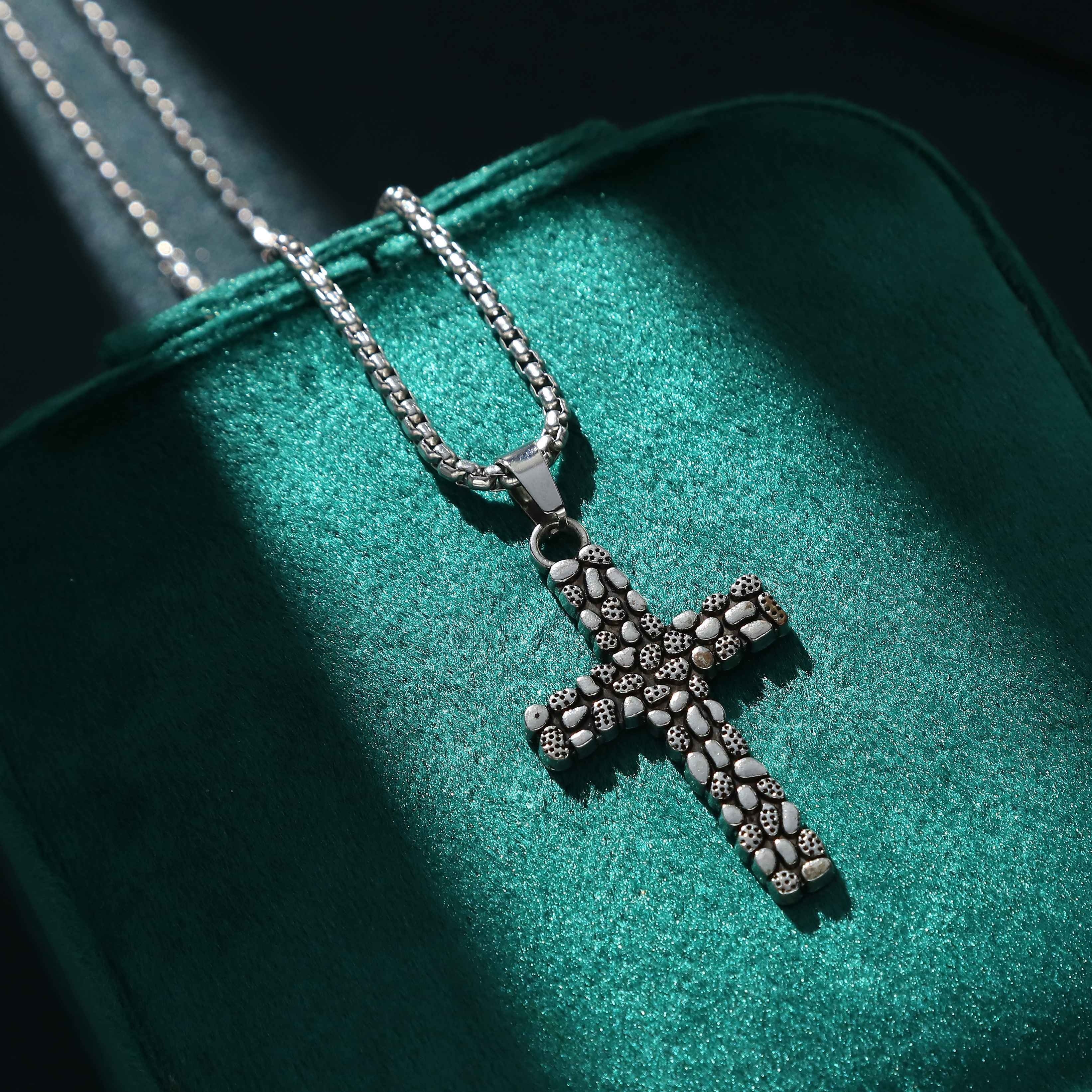 1pc Retro Cross Pendant Couple Versatile Sweater Chain Necklace Trendy ...