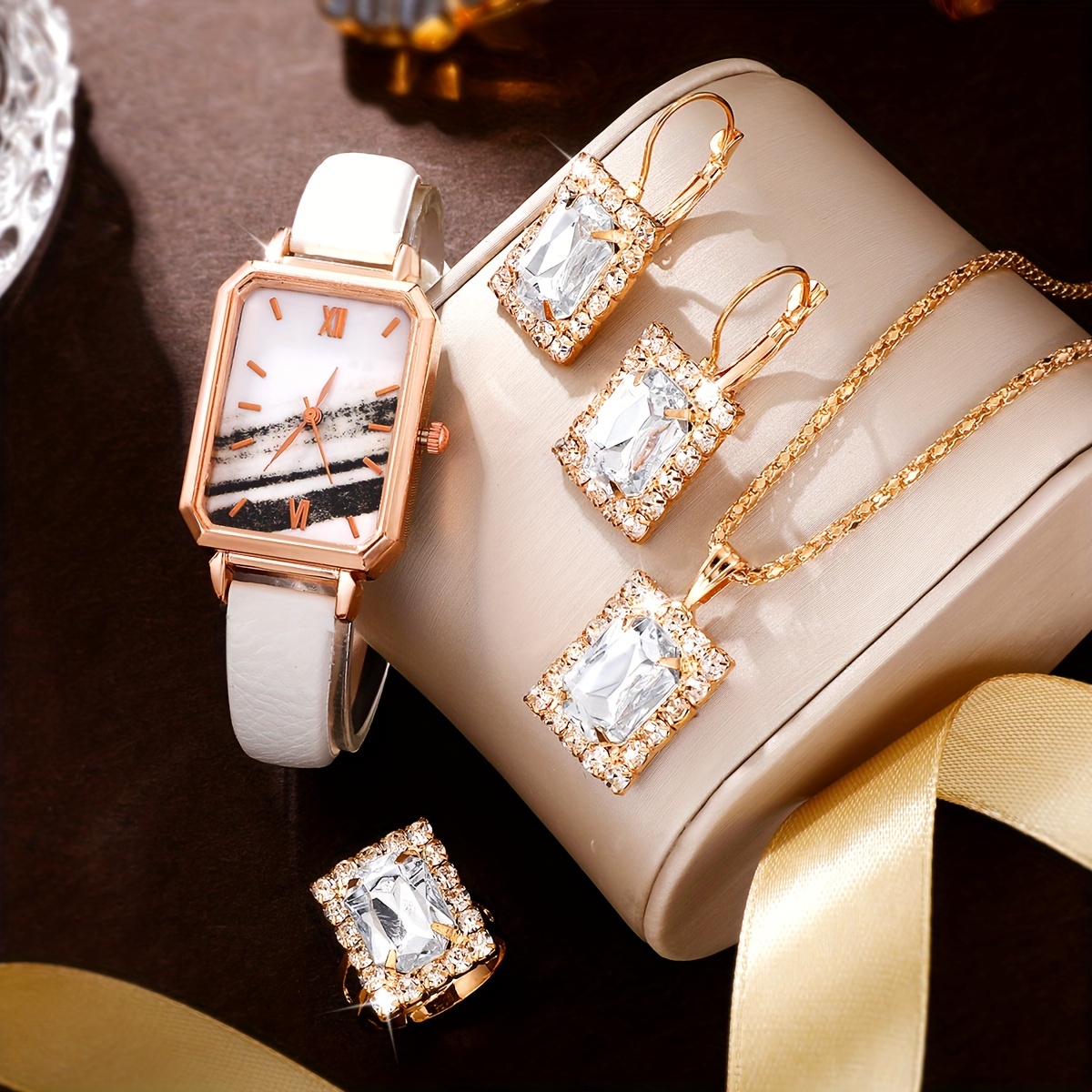 Women's Watch Elegant Square Pointer Quartz Watch Luxury Rhinestone ...