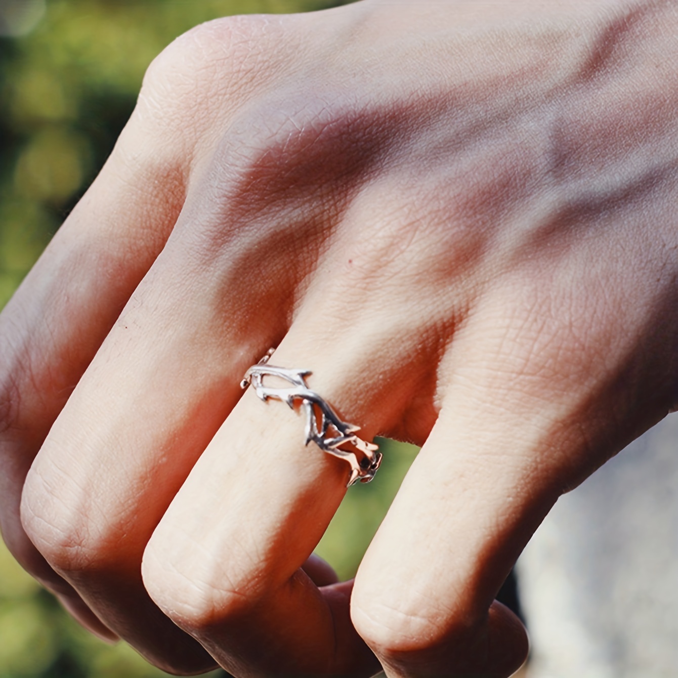 Men's Vine Winding Ring Hollow Design Retro Versatile Copper Ring - Temu United Kingdom