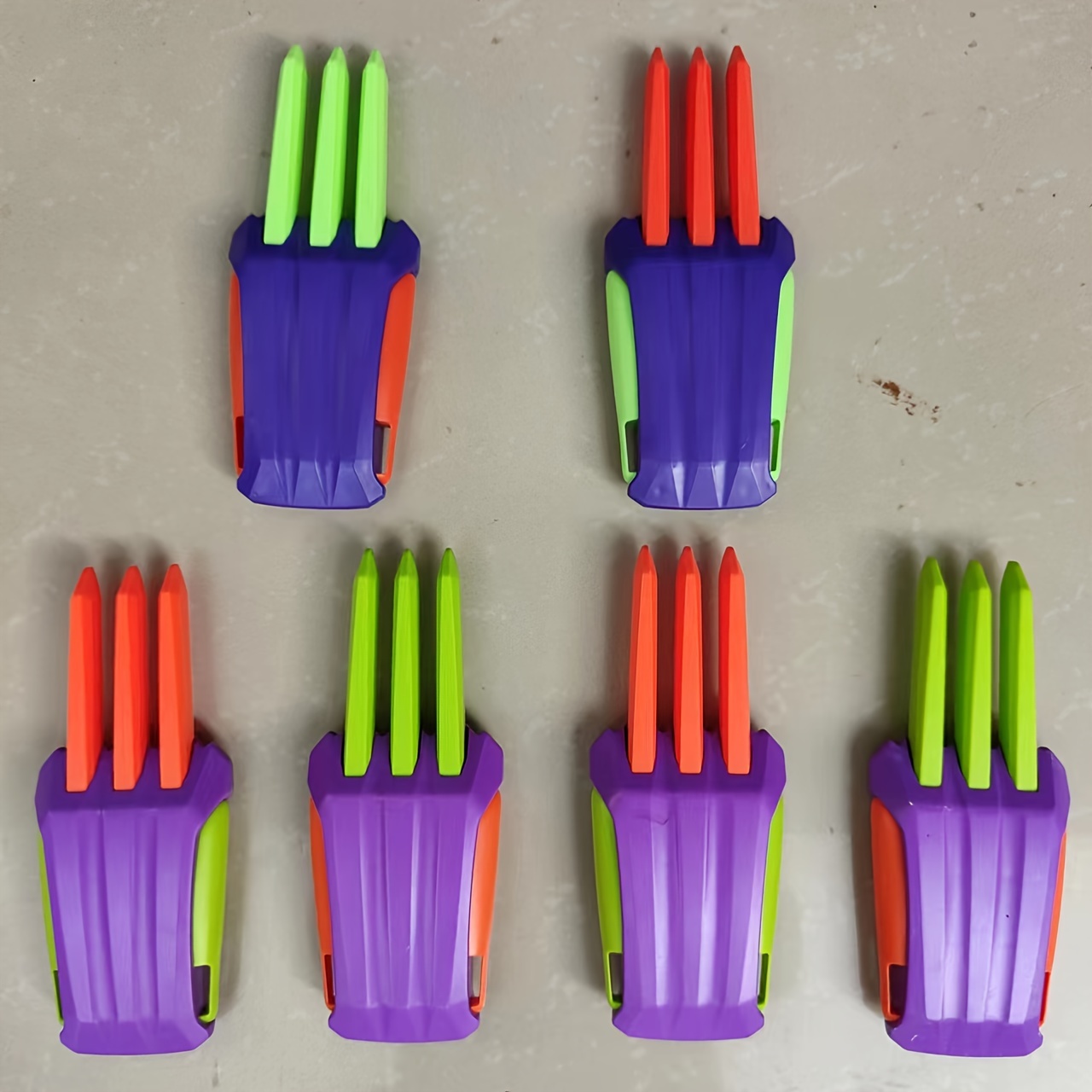 Creative Kong Claw Retractable Claw Funny Prank Toy Gift - Temu Australia