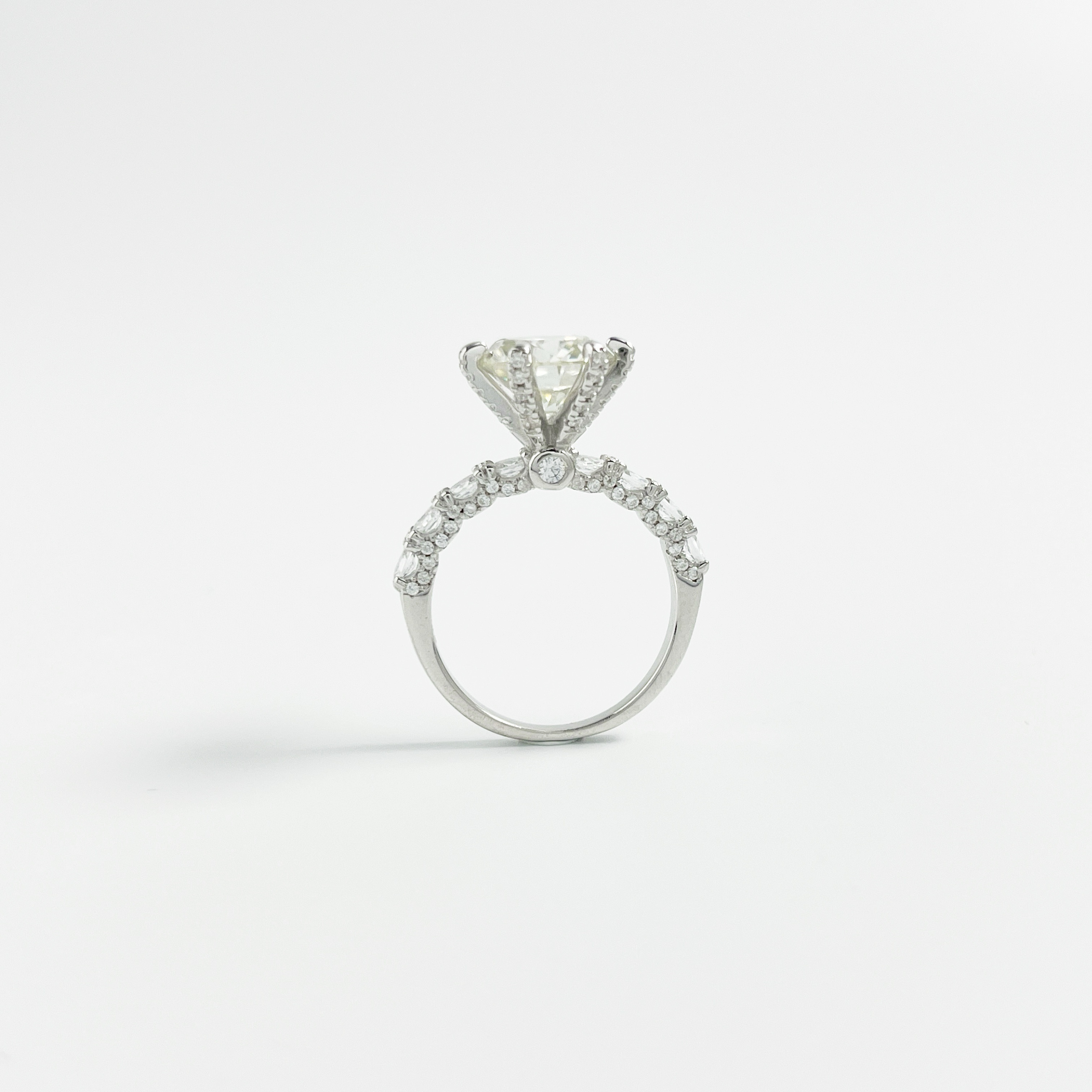 S925 Sterling Silver Luxurious Moissanite Encrusted Ring 3 - Temu ...