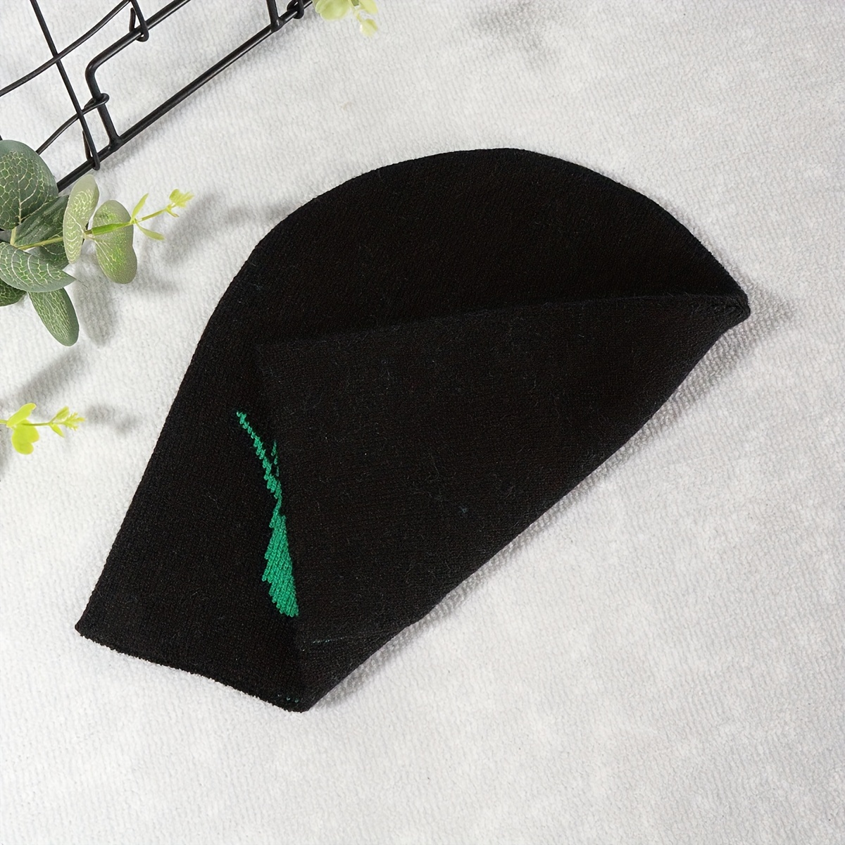 1pc Green Alien Jacquard Knitted Beanie Hat For Outdoor Halloween ...