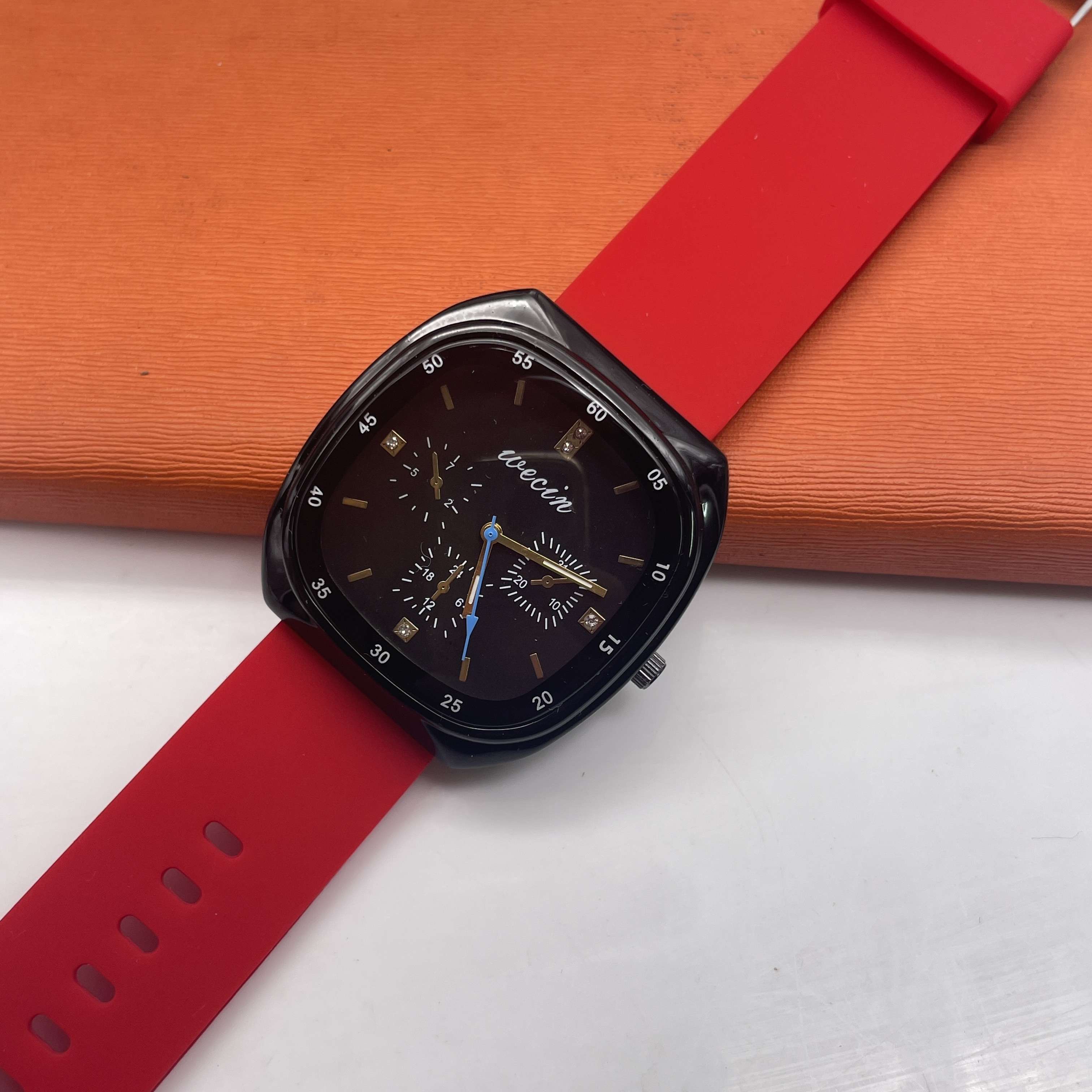 Fashion Large Dial Square Quartz Watch With Silicone Strap - Temu ...