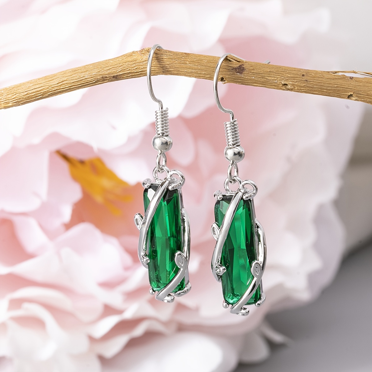 Cuboid Emerald Synthetic Gems Twig Wrapped Dangle Earrings - Temu Portugal
